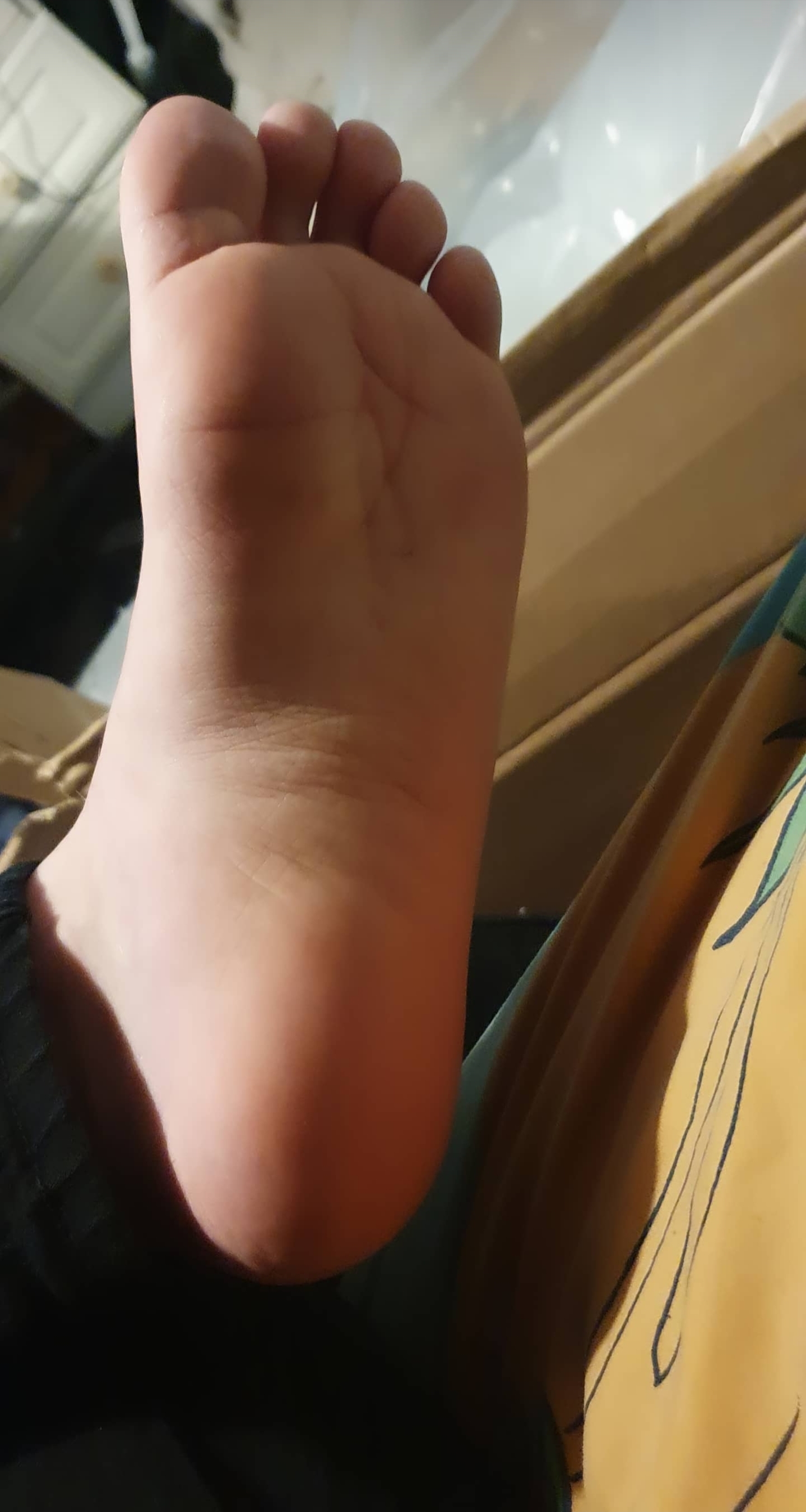 Left sole♡ | Scrolller