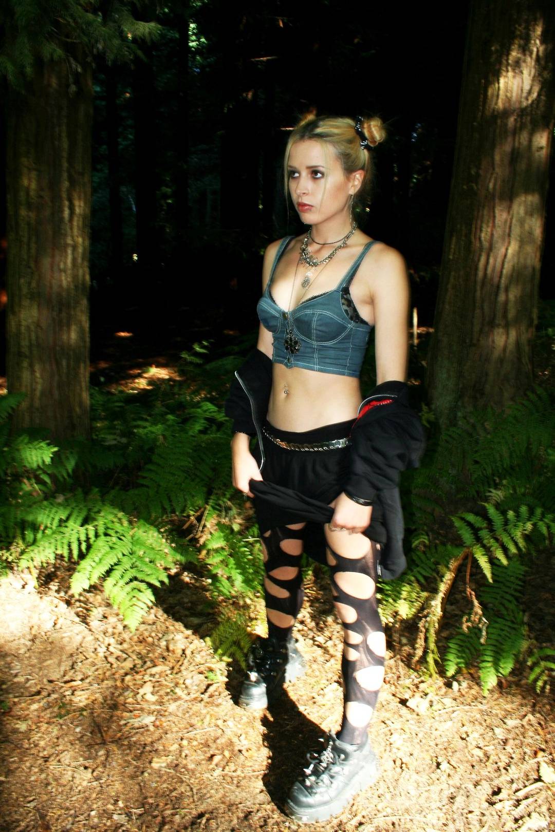 Lelespeaks [N] | Scrolller