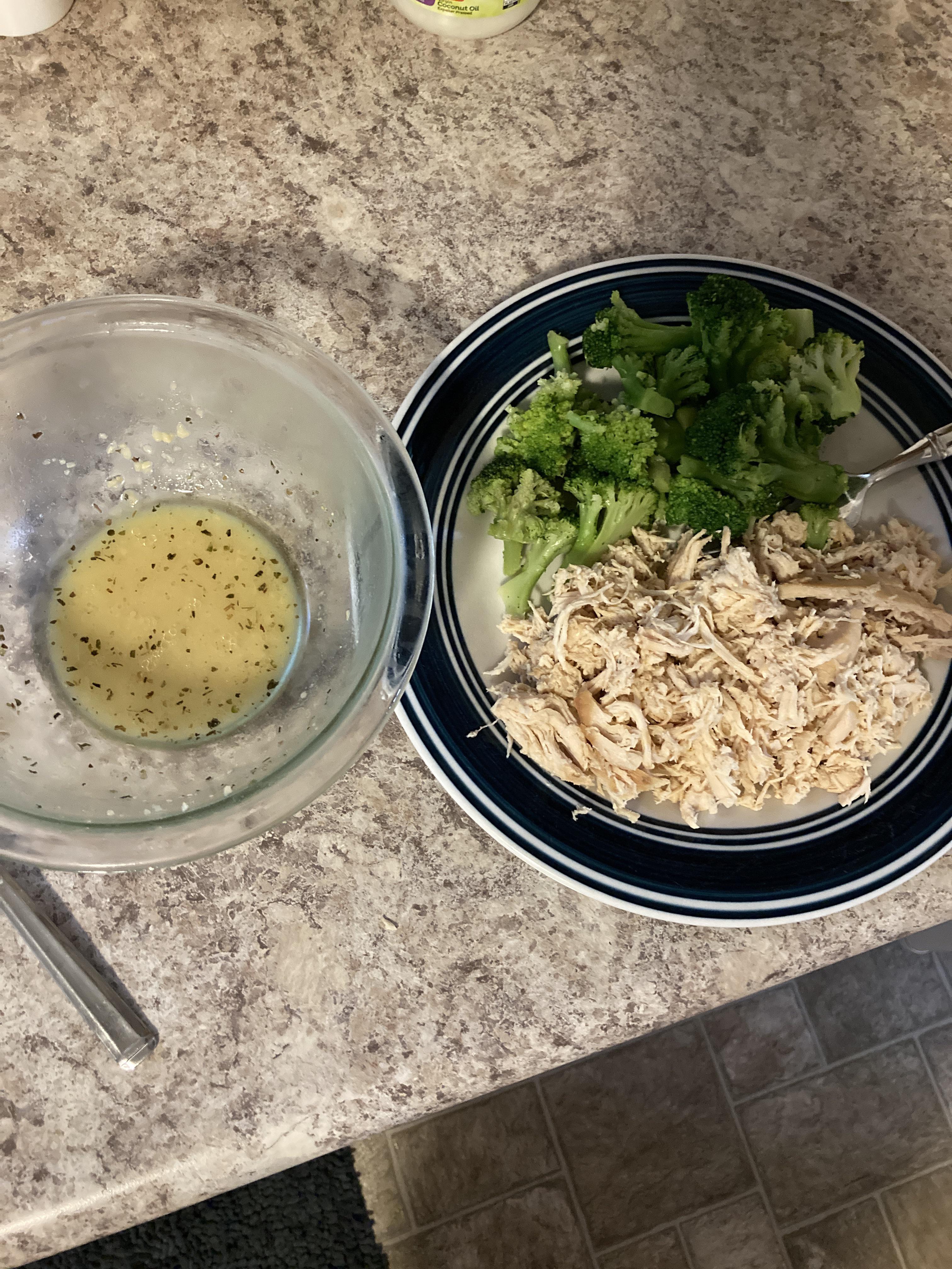 Lemon herb pulled chicken | Scrolller