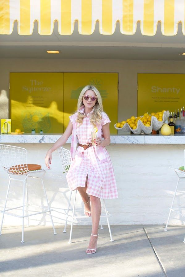 lemonade stand | Scrolller