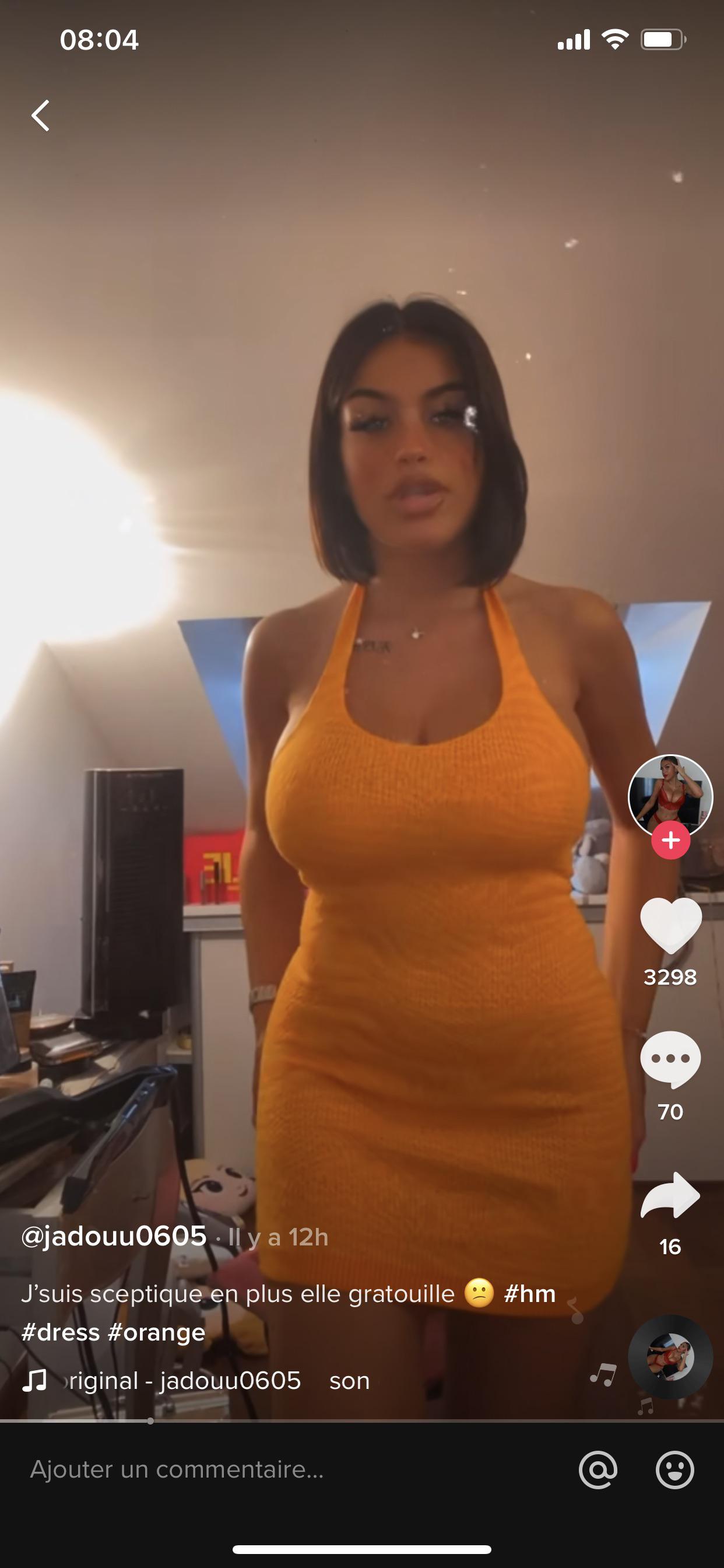 Les gros seins ⭐️⭐️ | Scrolller