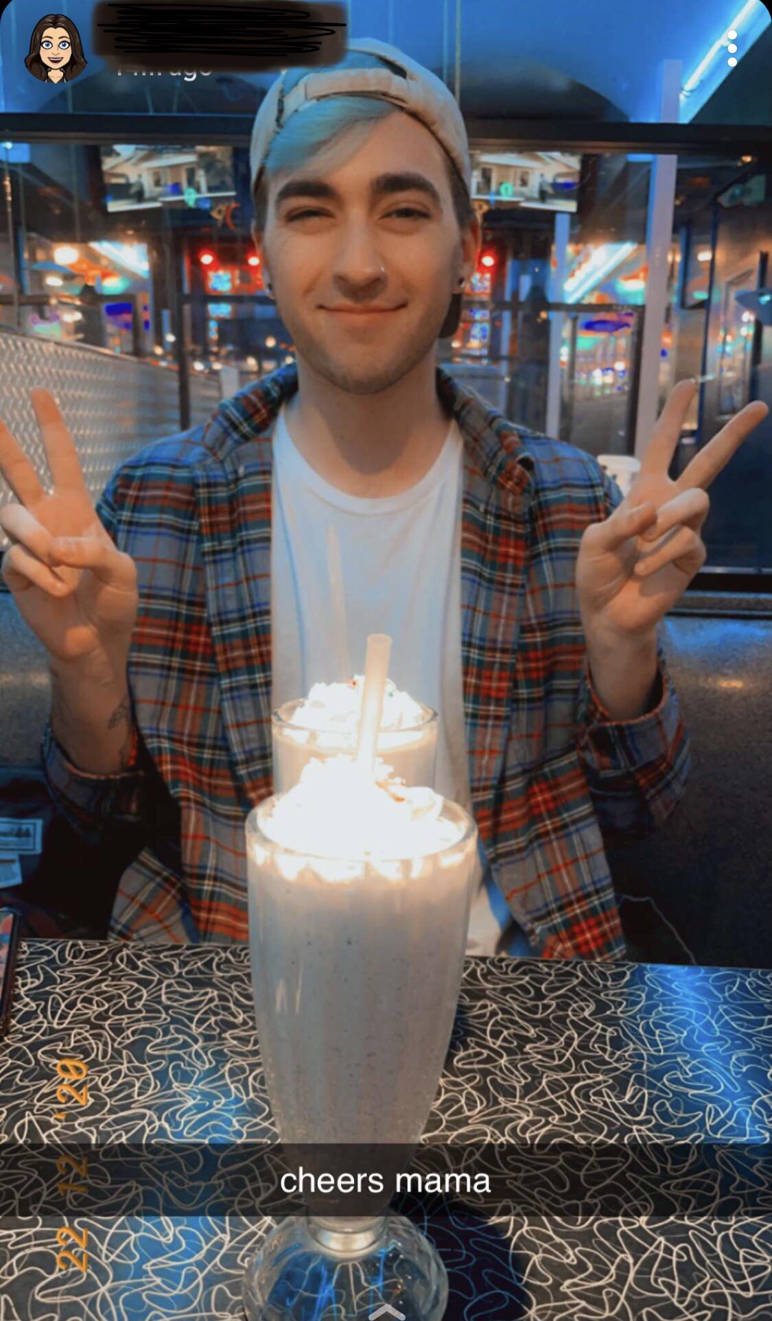 let’s get frosty | Scrolller