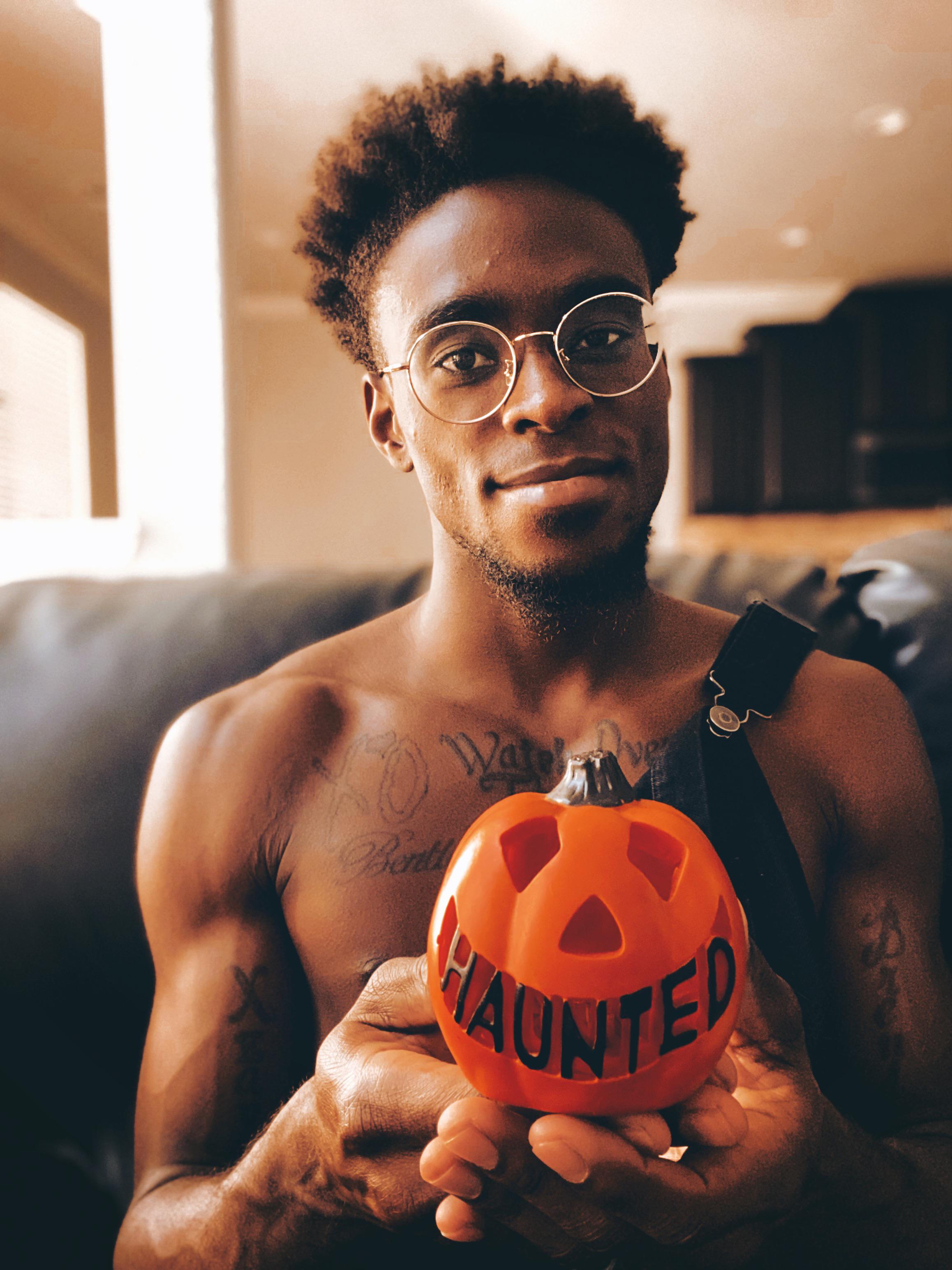 Let’s get spooky | Scrolller