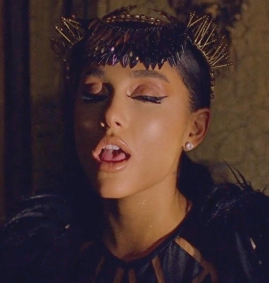 Let’s trade Ariana till we finish | Scrolller