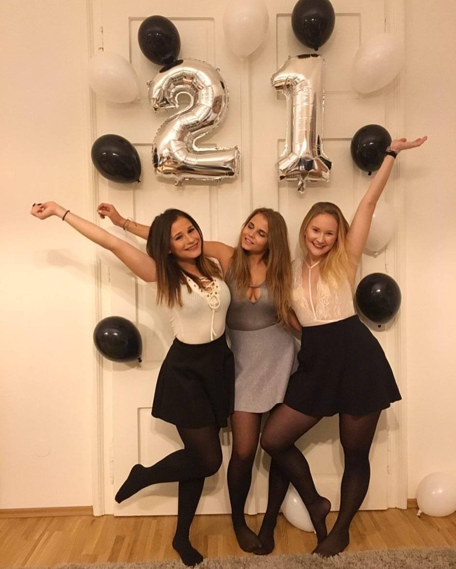 Let's get drunk AF | Scrolller