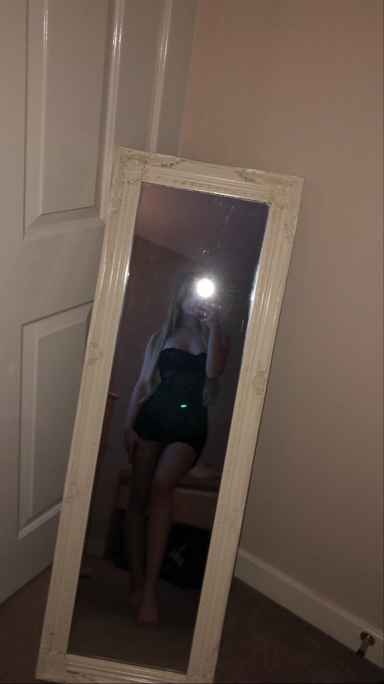 lets skype 😈 whos on it? | Scrolller