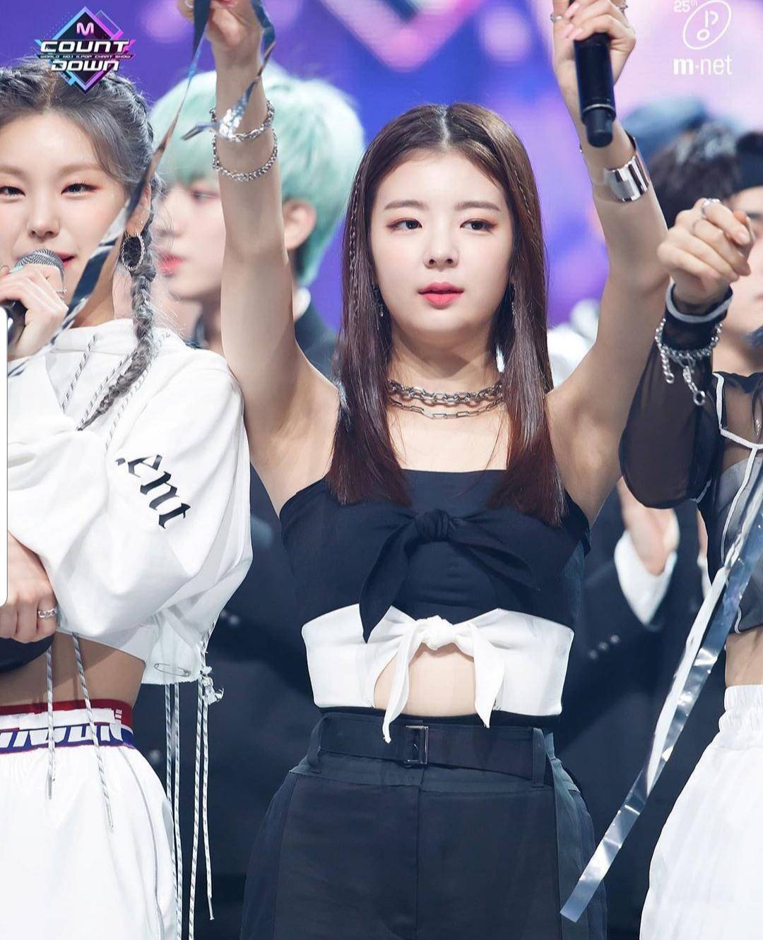 Lia - ITZY | Scrolller