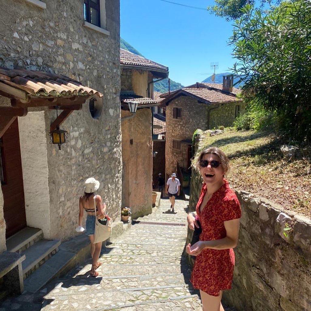 Life is sad rn so here’s me happy | Scrolller