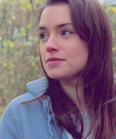 Light makeup | Scrolller