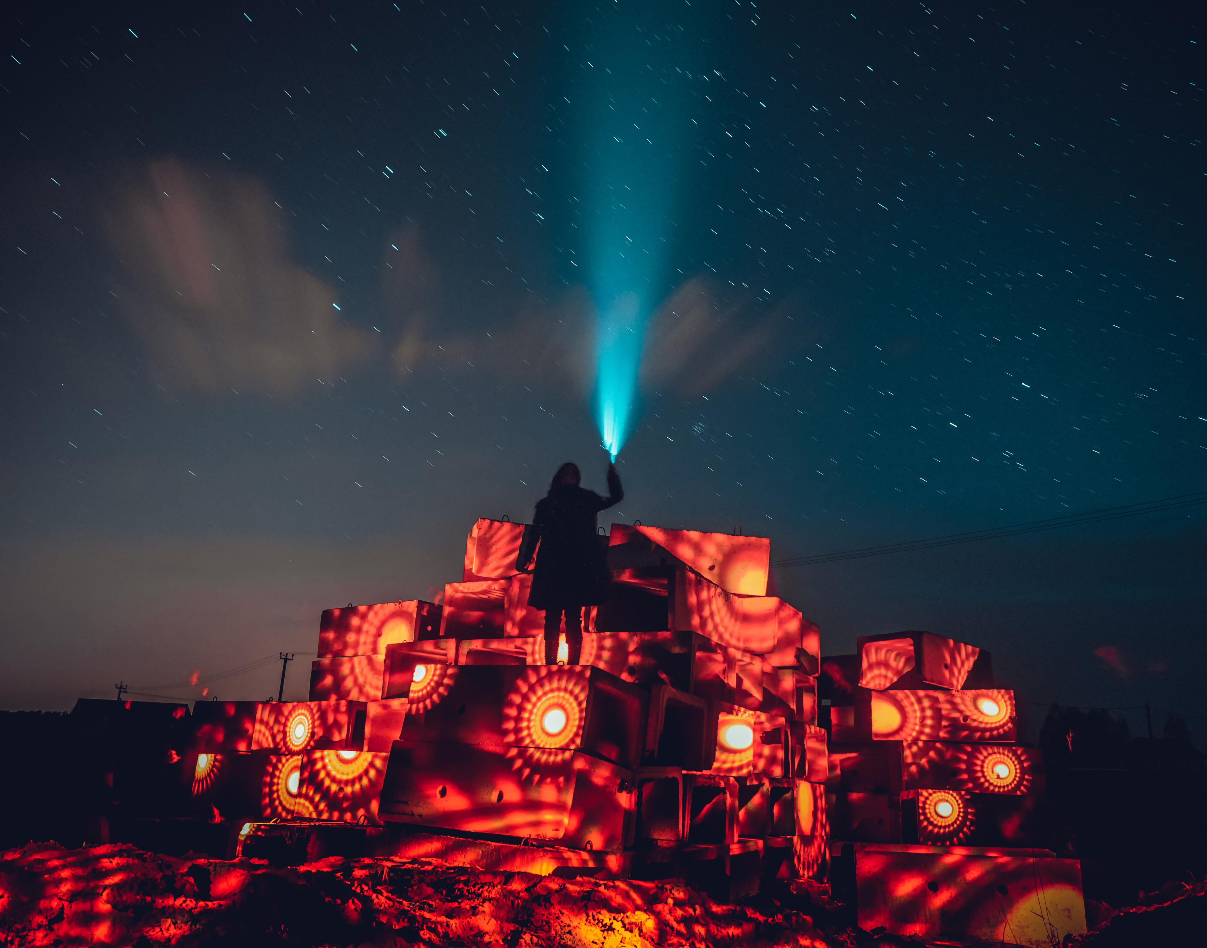 Light of the Planets and Light on the Planet! (4219x3316) | Scrolller