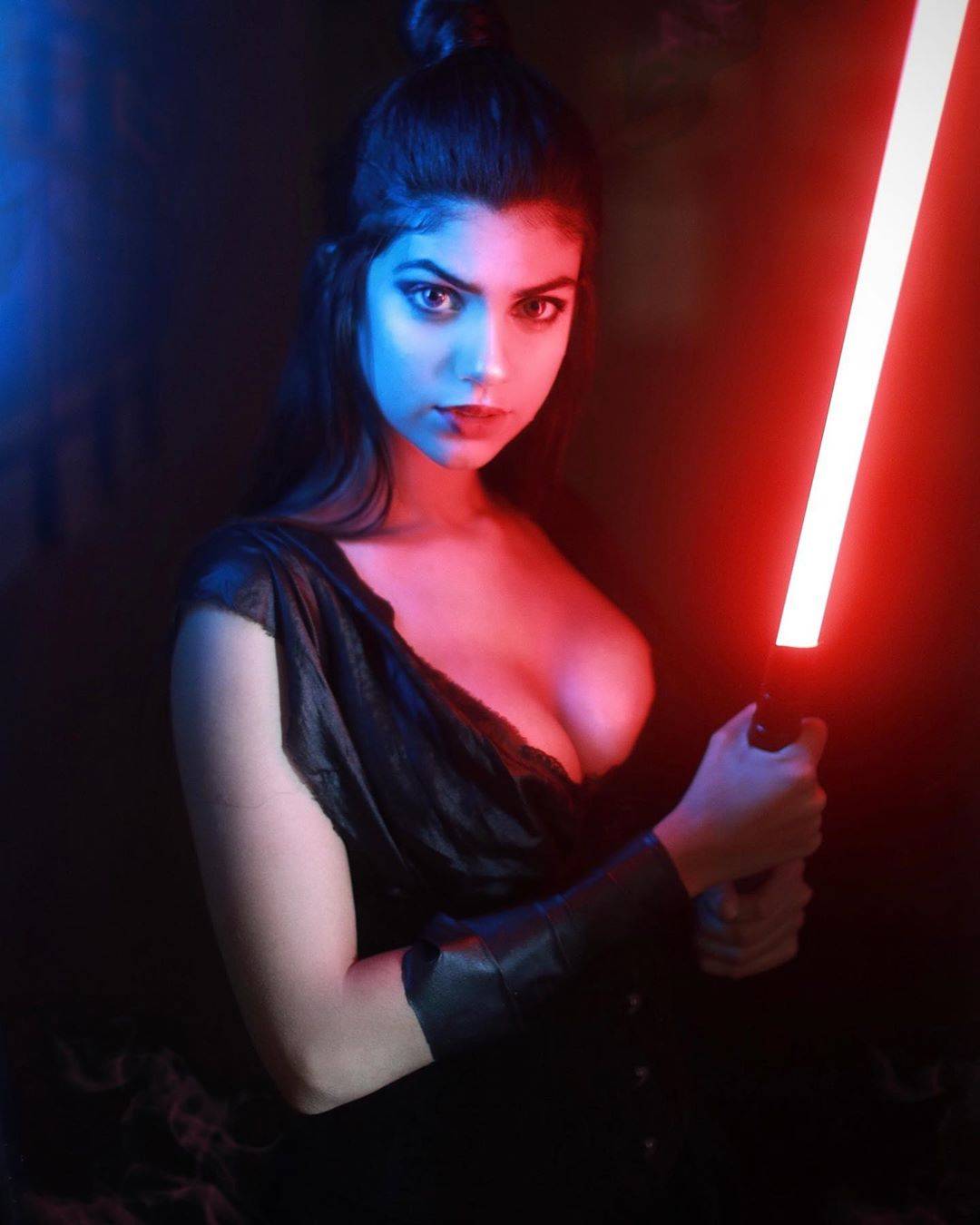 Lightsaber Baby | Scrolller