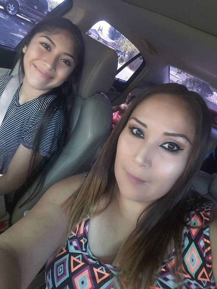 Like Mother Like Daughter 😛 Scrolller