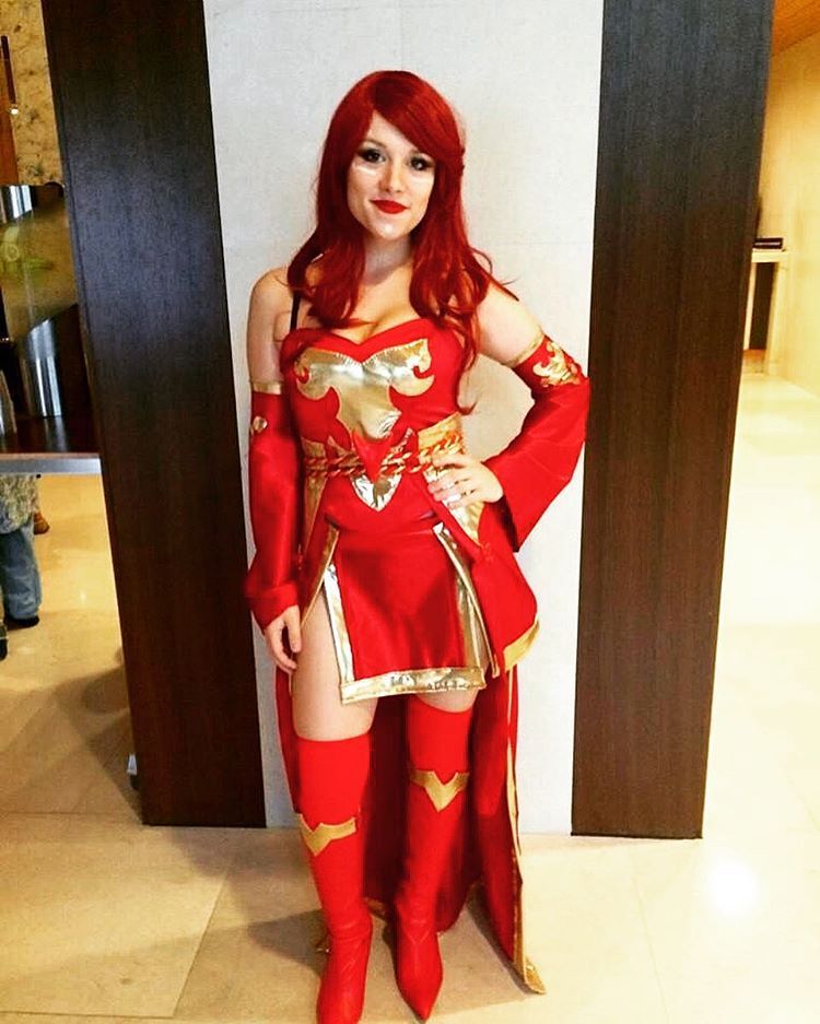 Lina Cosplay | Scrolller