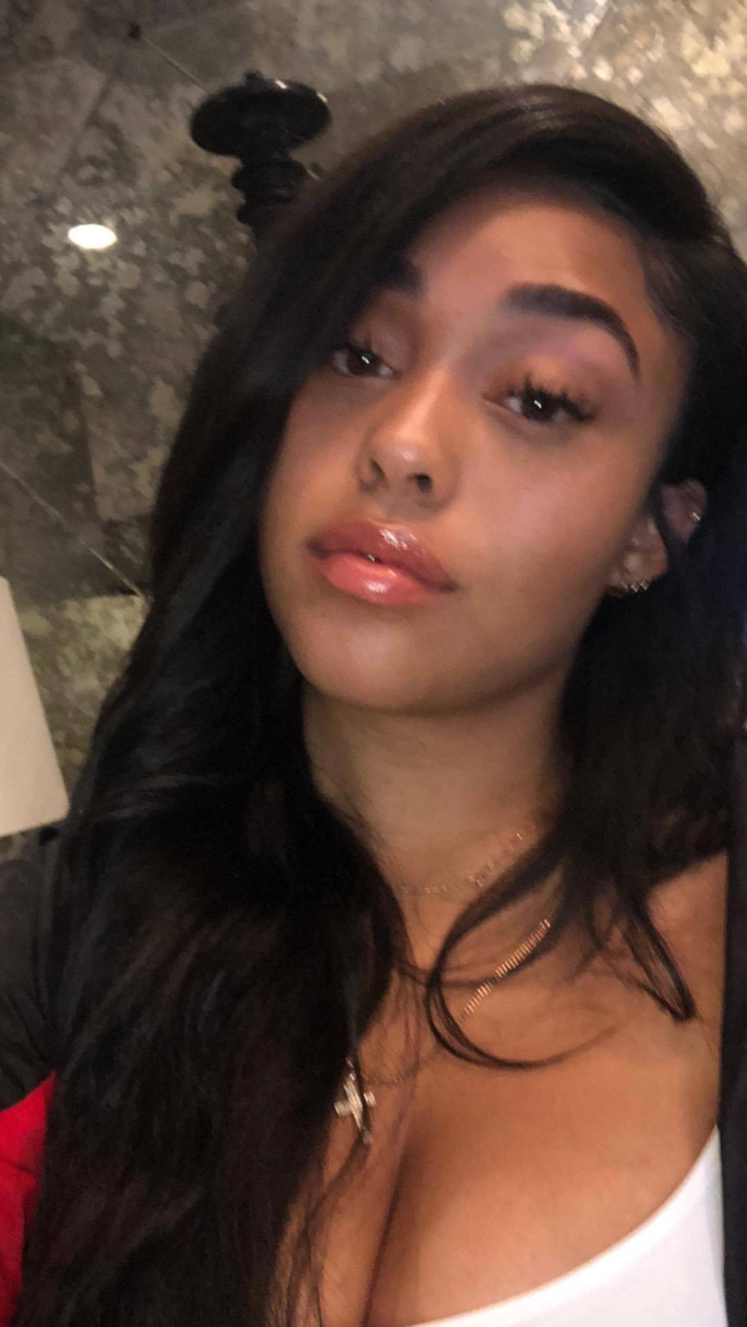Lips Scrolller