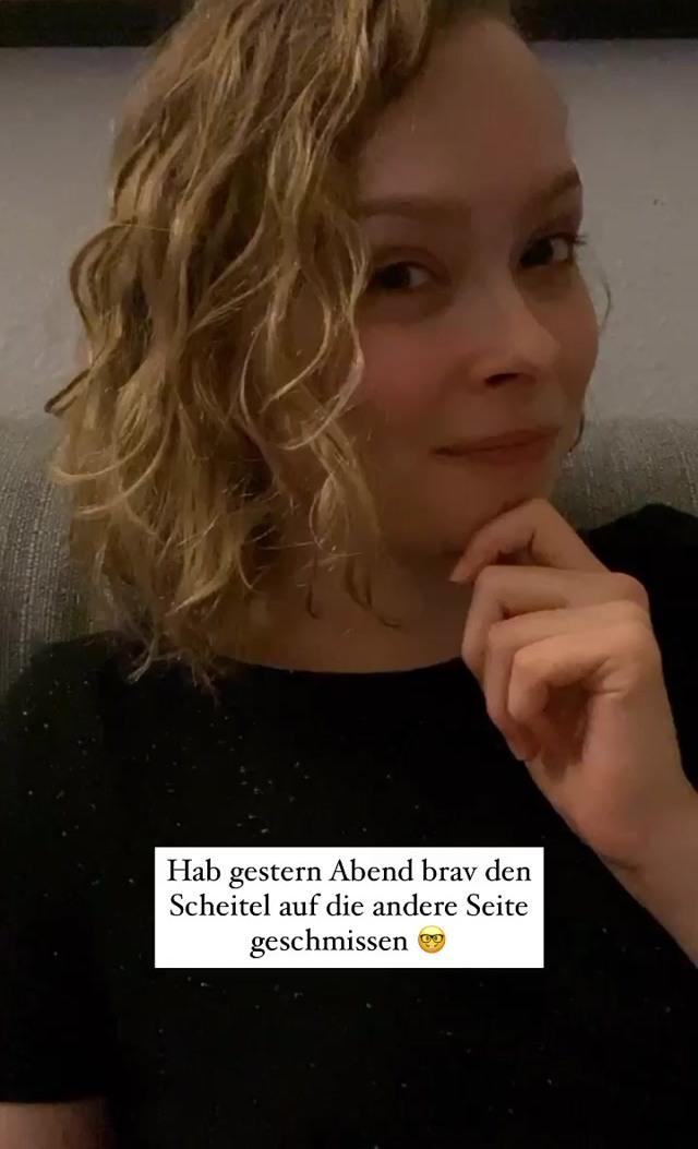 Lisa mit süßen Locken! | Scrolller