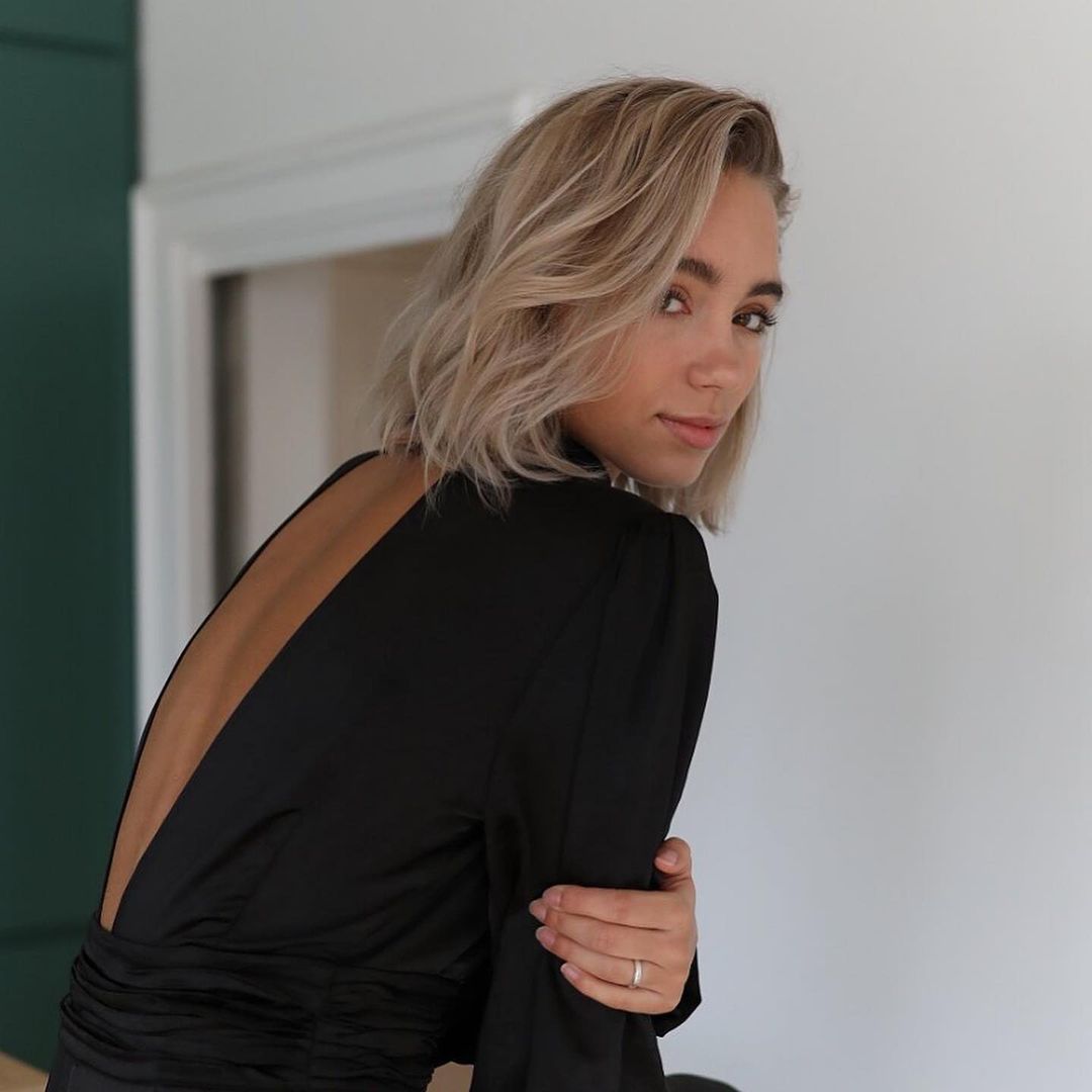 Lisa so seductive | Scrolller