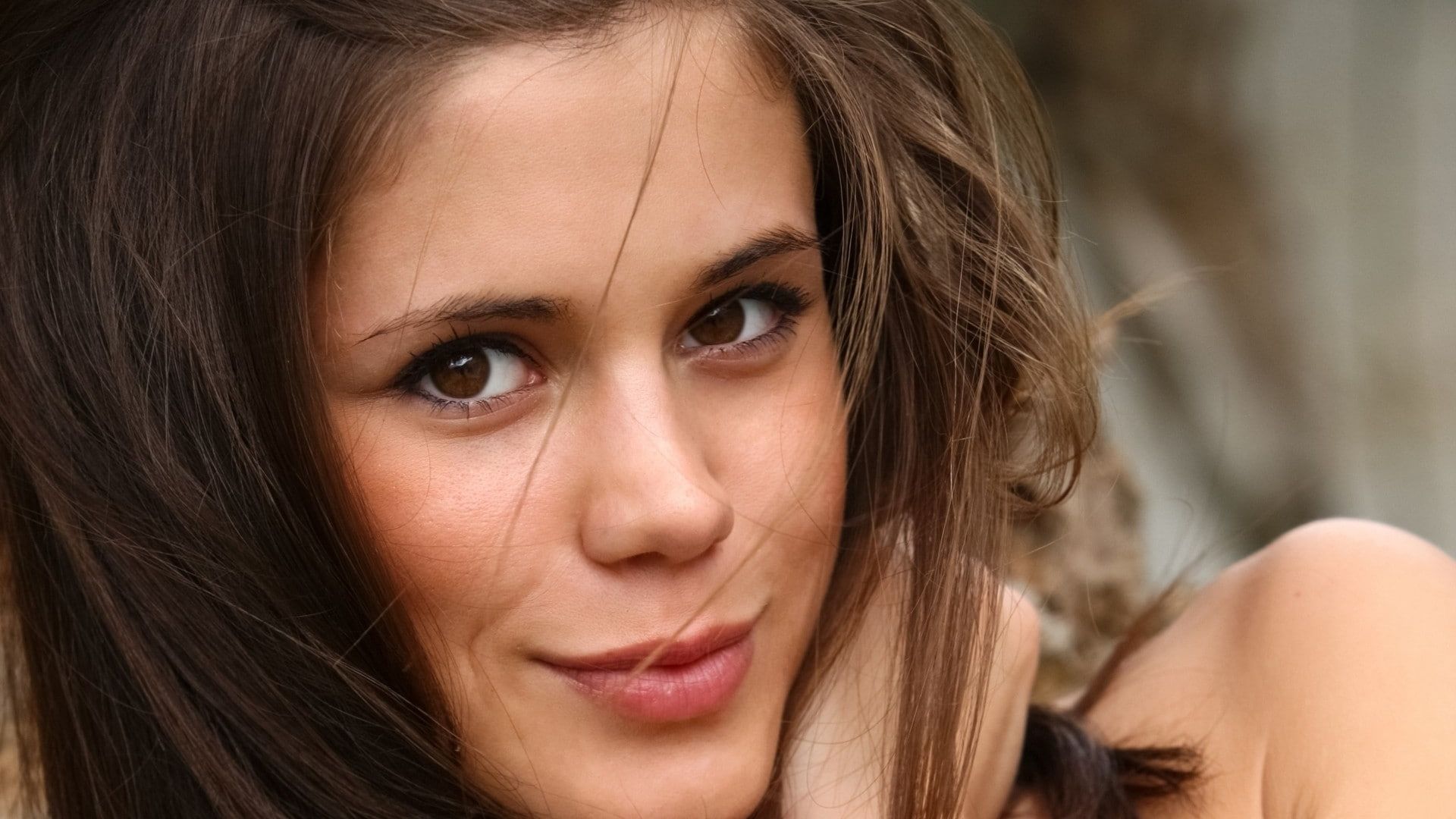 Little Caprice | Scrolller