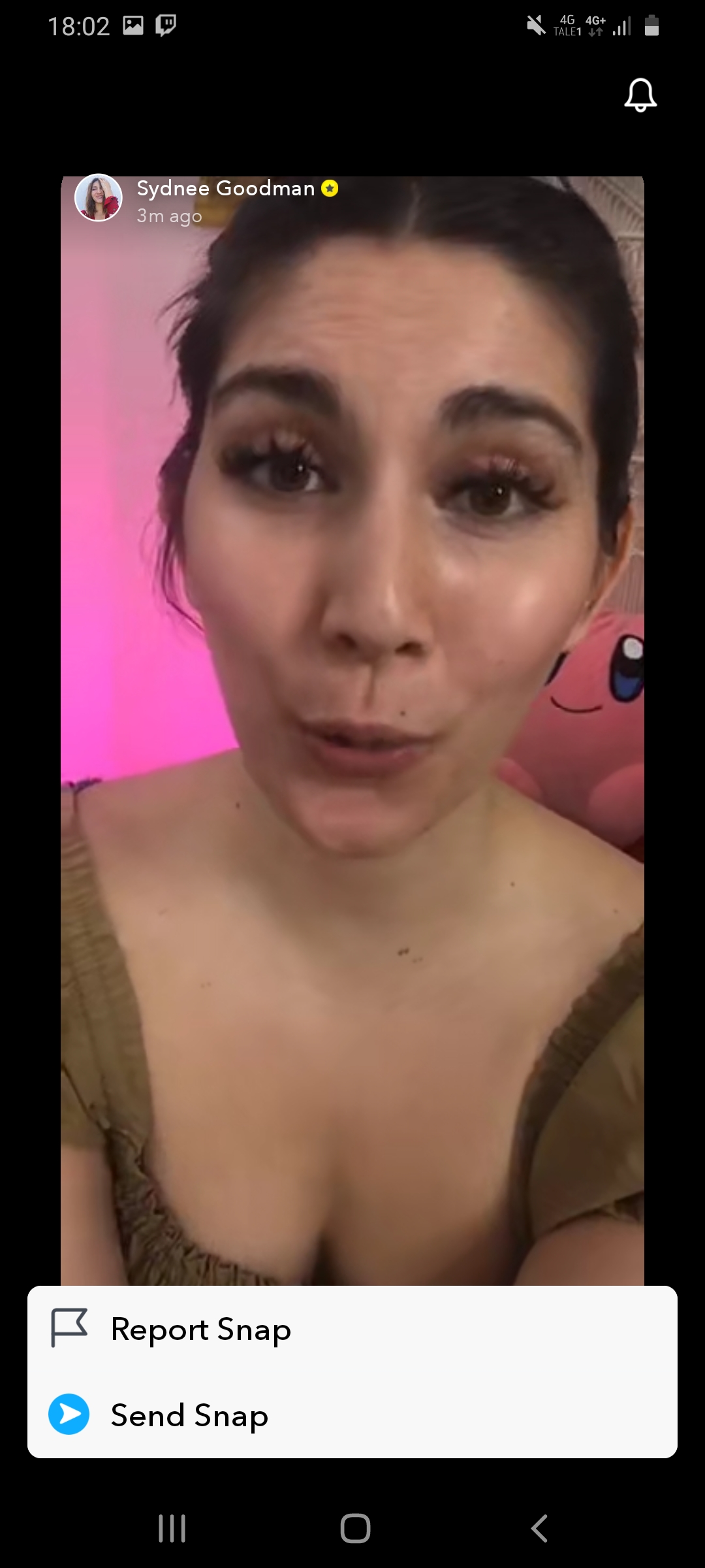 Little clevage | Scrolller