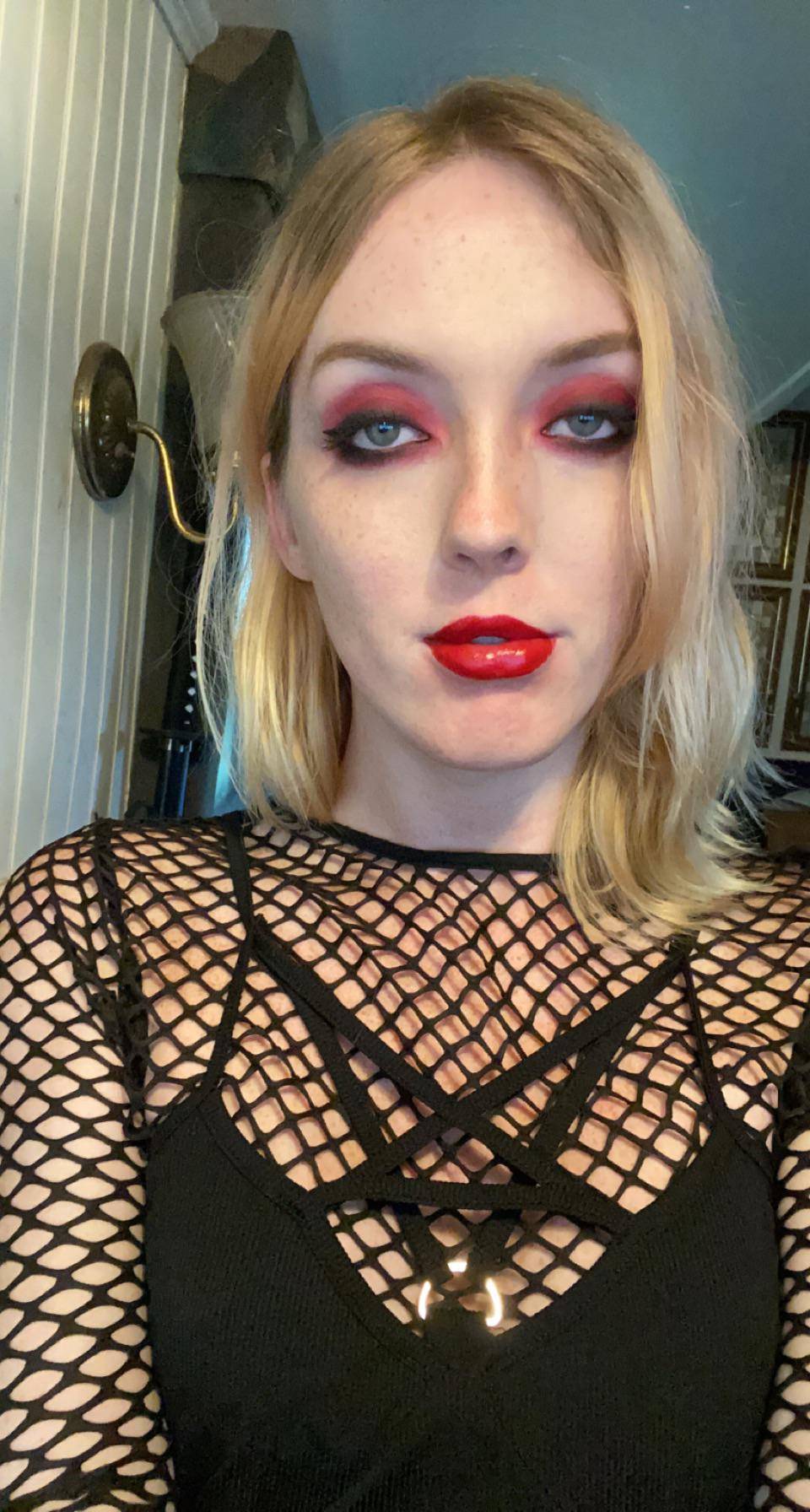 Living My Best Vampire Fantasy Today Scrolller