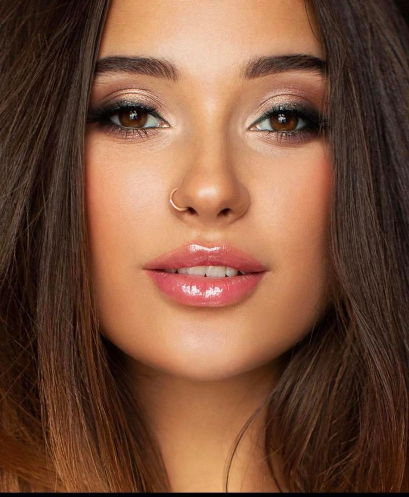 Liya Silver | Scrolller