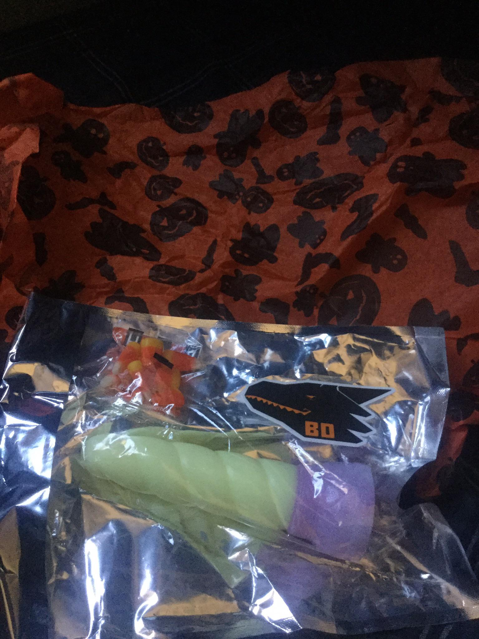 Lmao the packaging | Scrolller