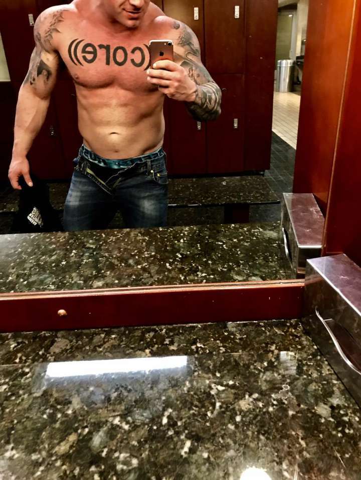 Locker room views | Scrolller