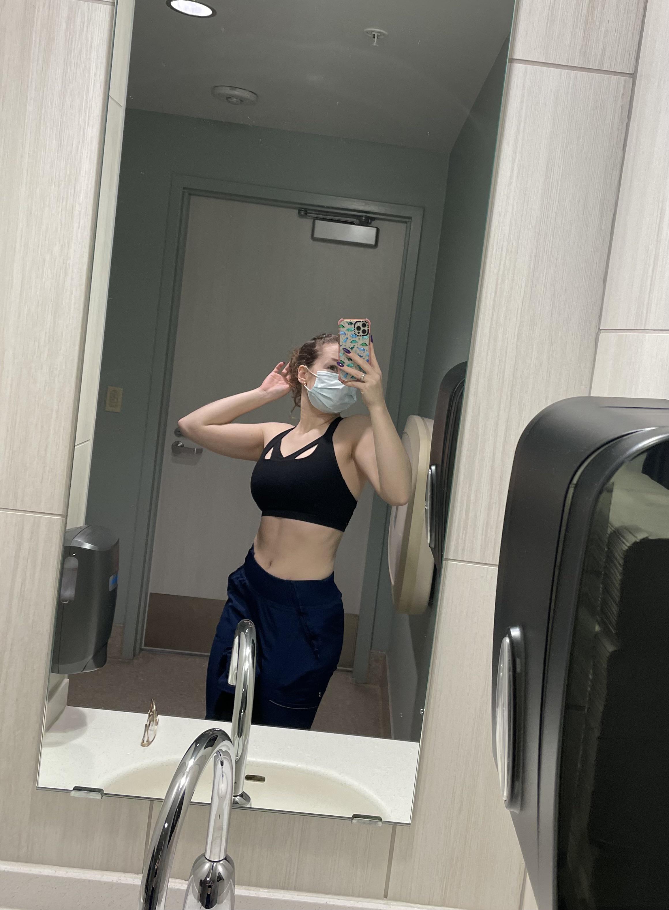 Lol oops had to change at work [f] | Scrolller