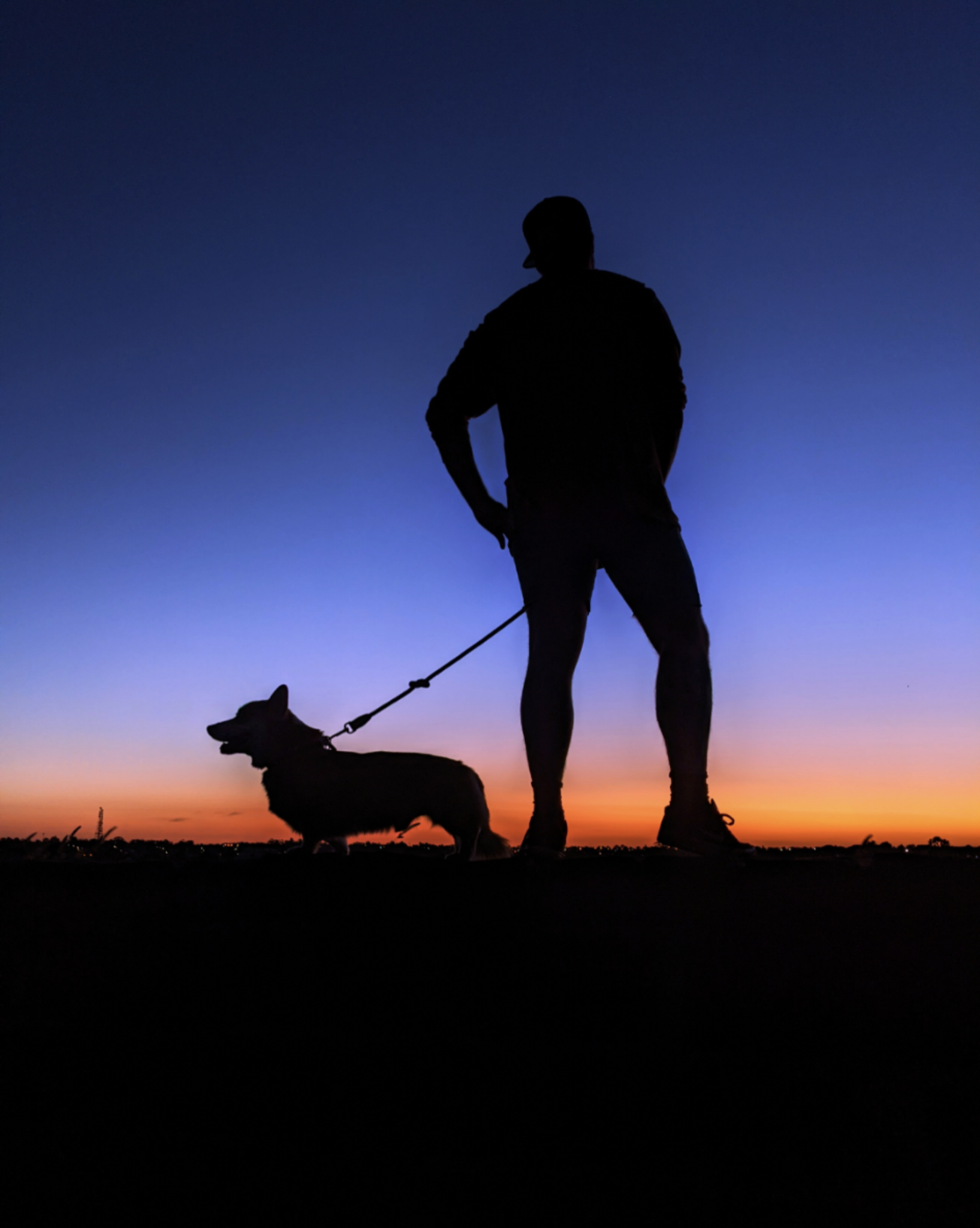 Long boy knows how to strike the perfect pose | Scrolller