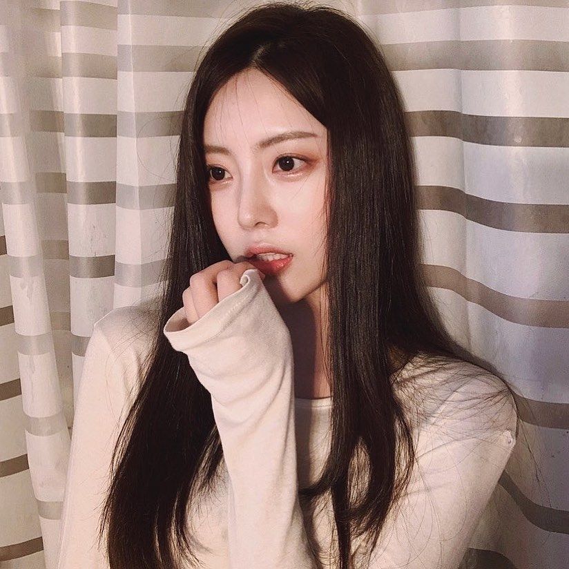 Long sleeves | Scrolller