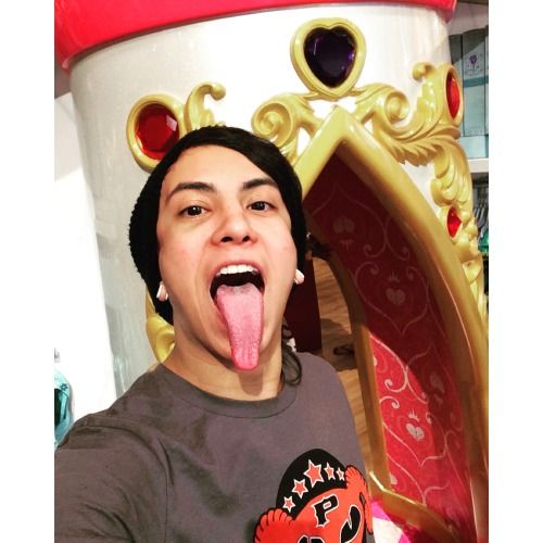 Long tongue | Scrolller