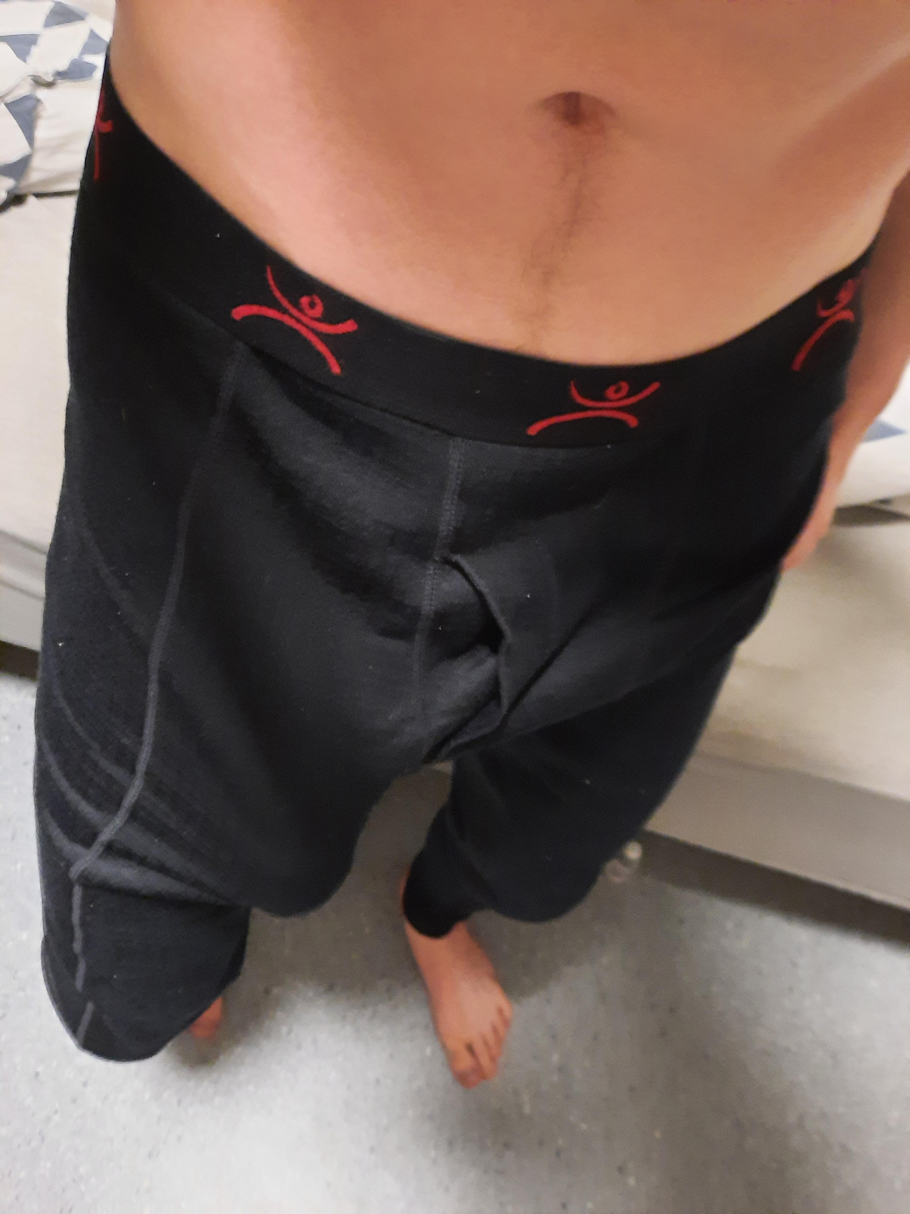 long underwear, it's chilly here | Scrolller