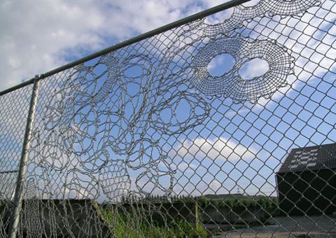 Look at the art on this fence! | Scrolller