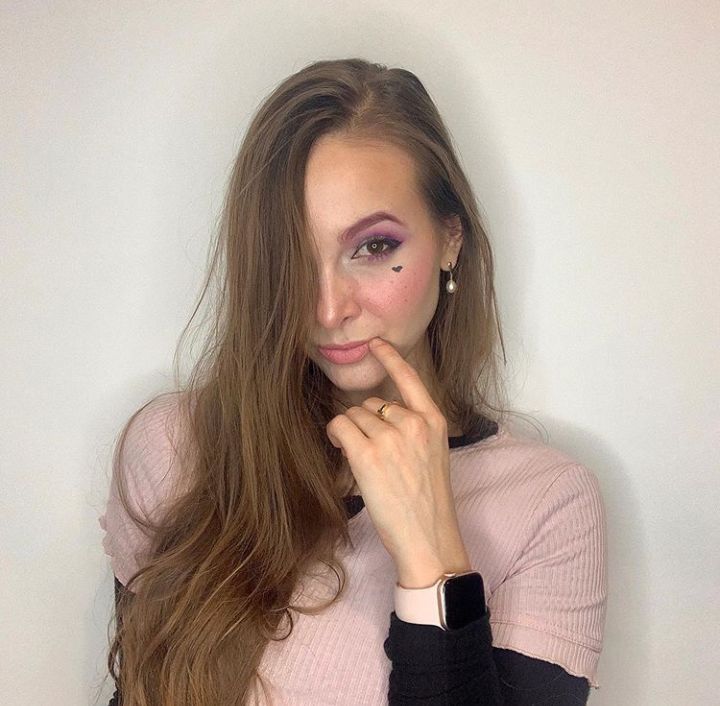 Looking cute | Scrolller