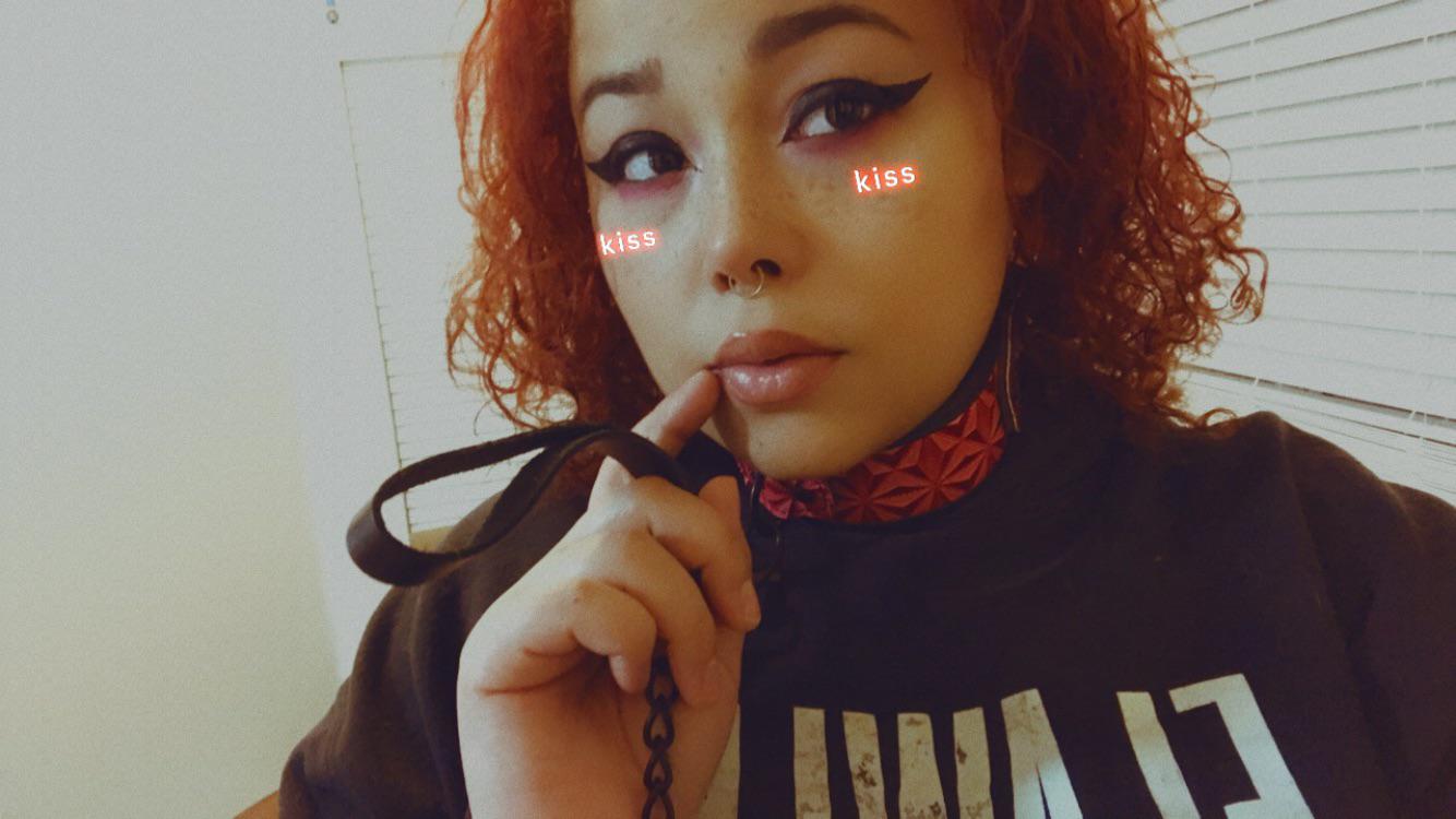 Looking for a master 🤤 | Scrolller