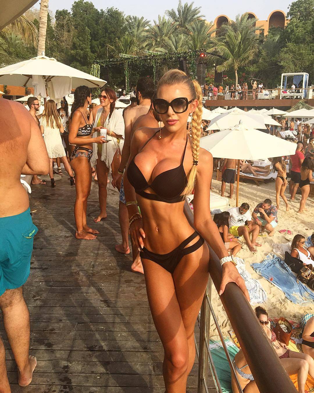 Looking for a rich husband | Scrolller