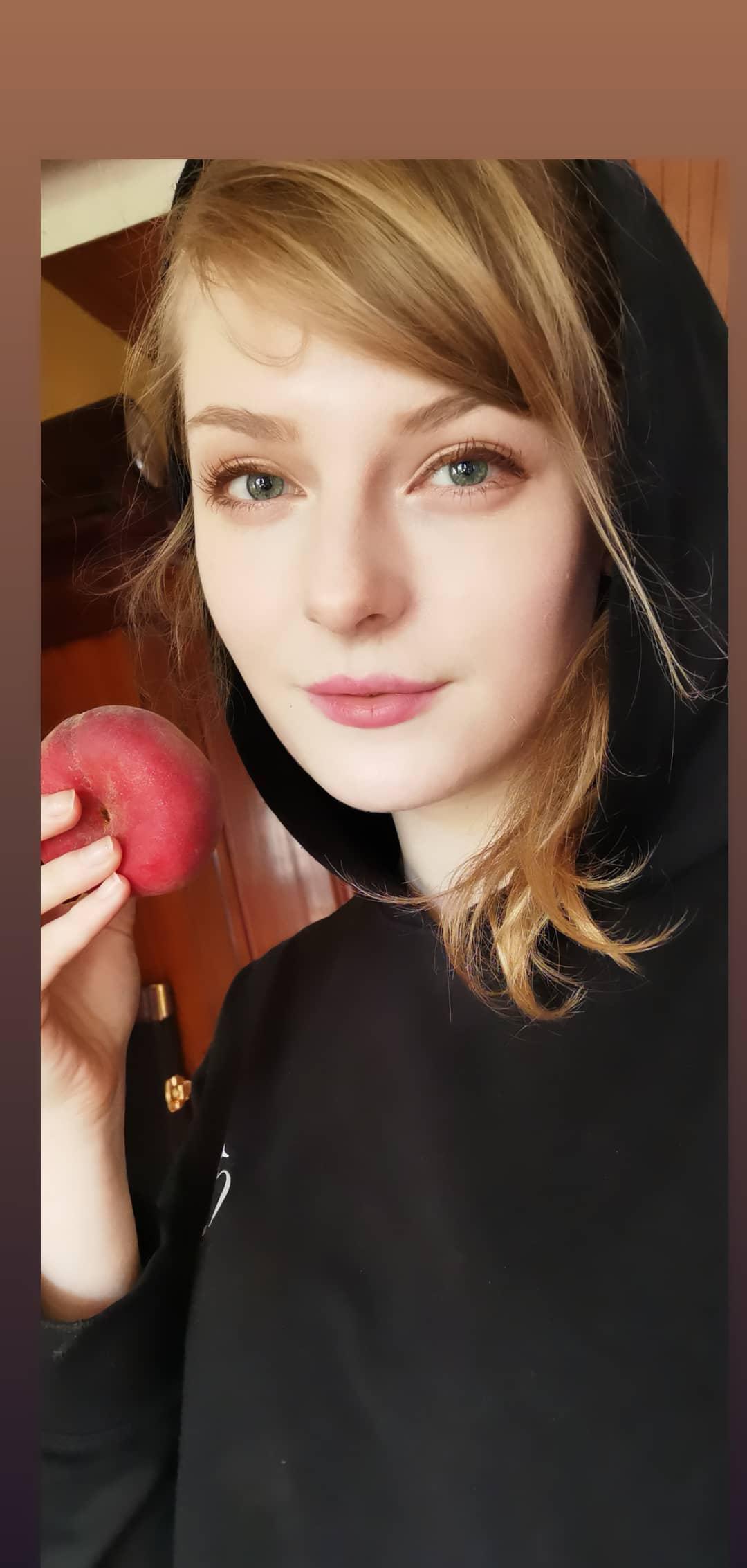 Looking peachy | Scrolller