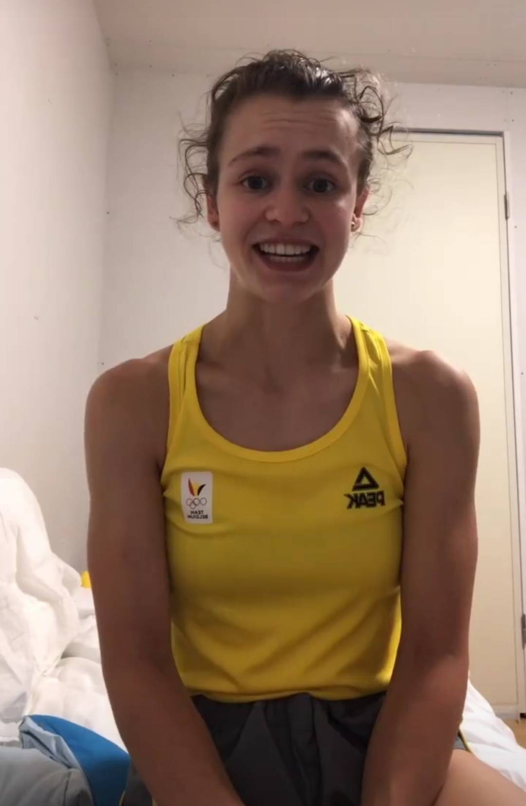 Looks like a ripped 12 year old (Olympic weightlifter 18yo) | Scrolller