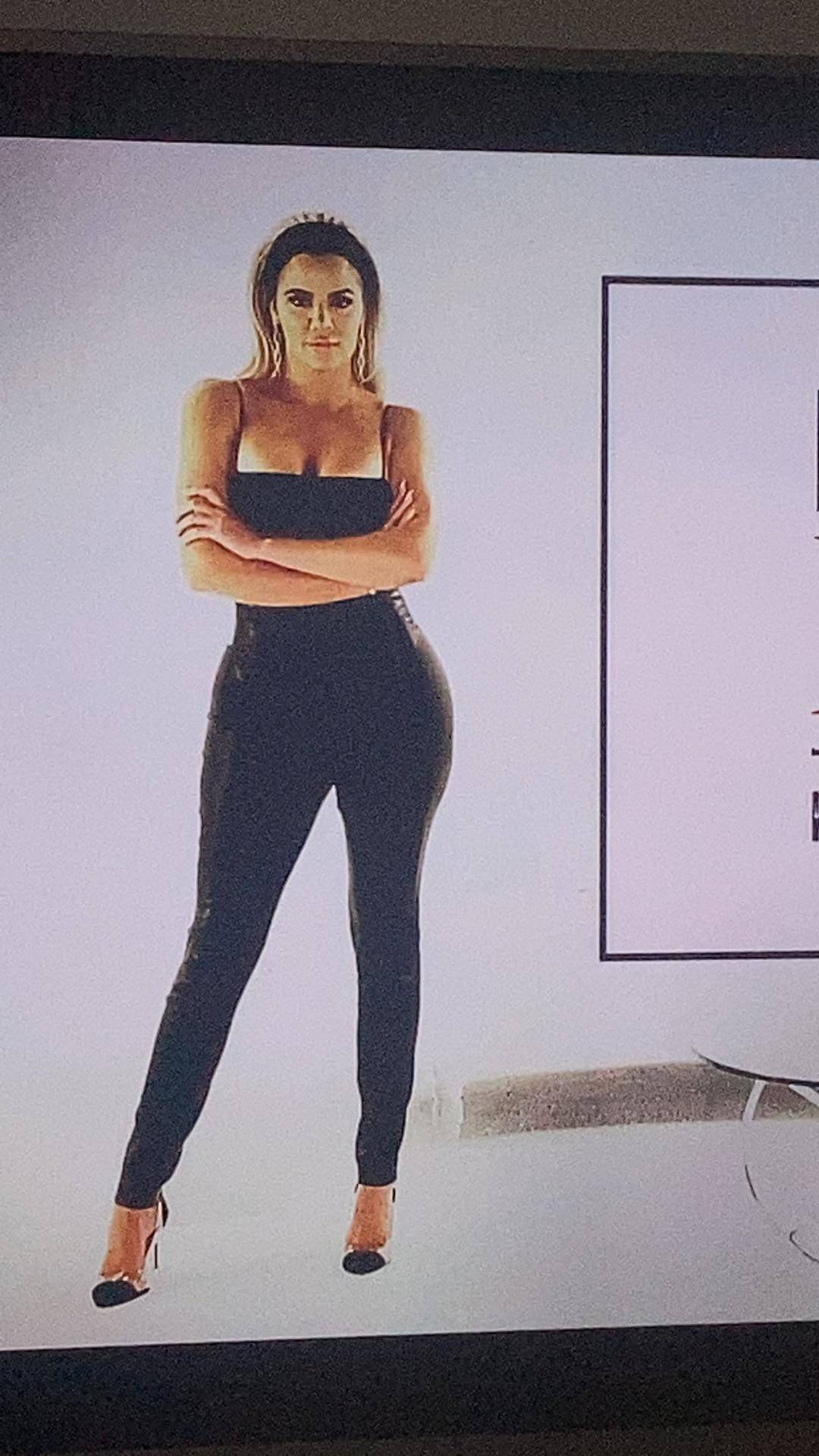 Love Khloe Kardashian need her to dom me | Scrolller