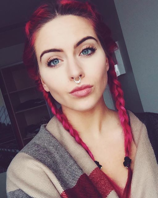 Love Teasing My Cock To Lithuanian TV Host Tori Vikk | Scrolller