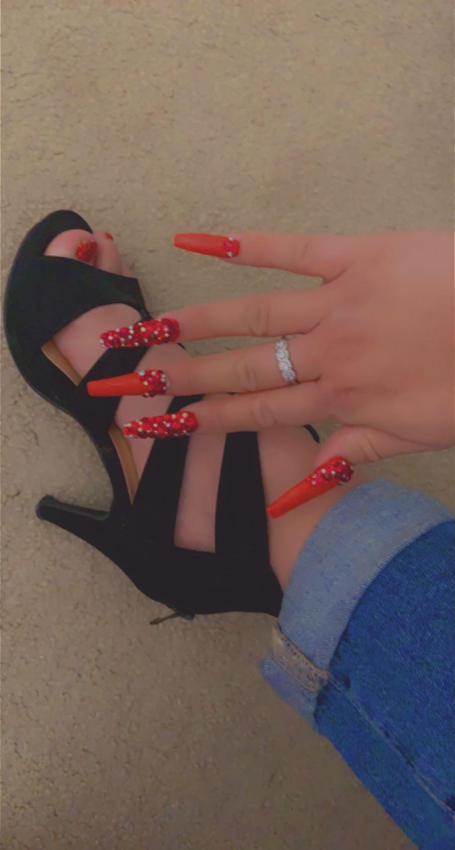 Loved These Heels Scrolller