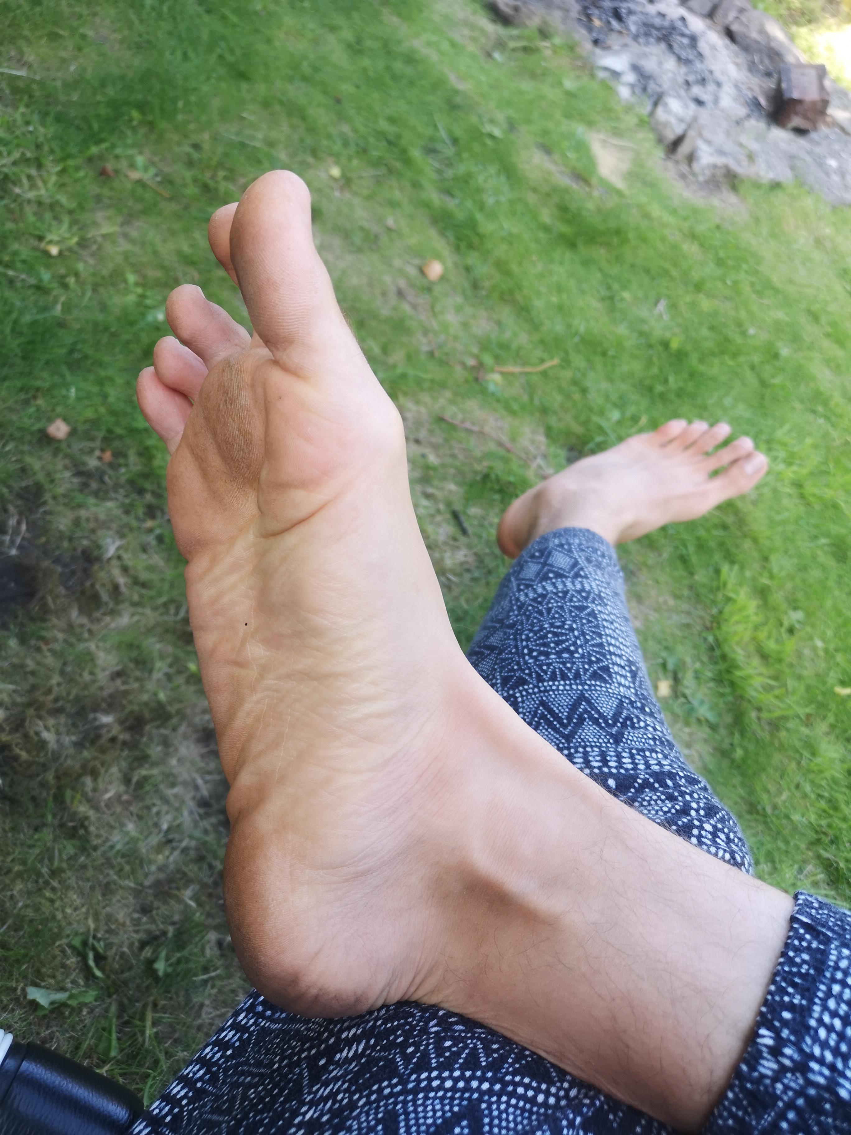 Lovely soles from walking around barefoot outside 😍 (UK10 F) | Scrolller