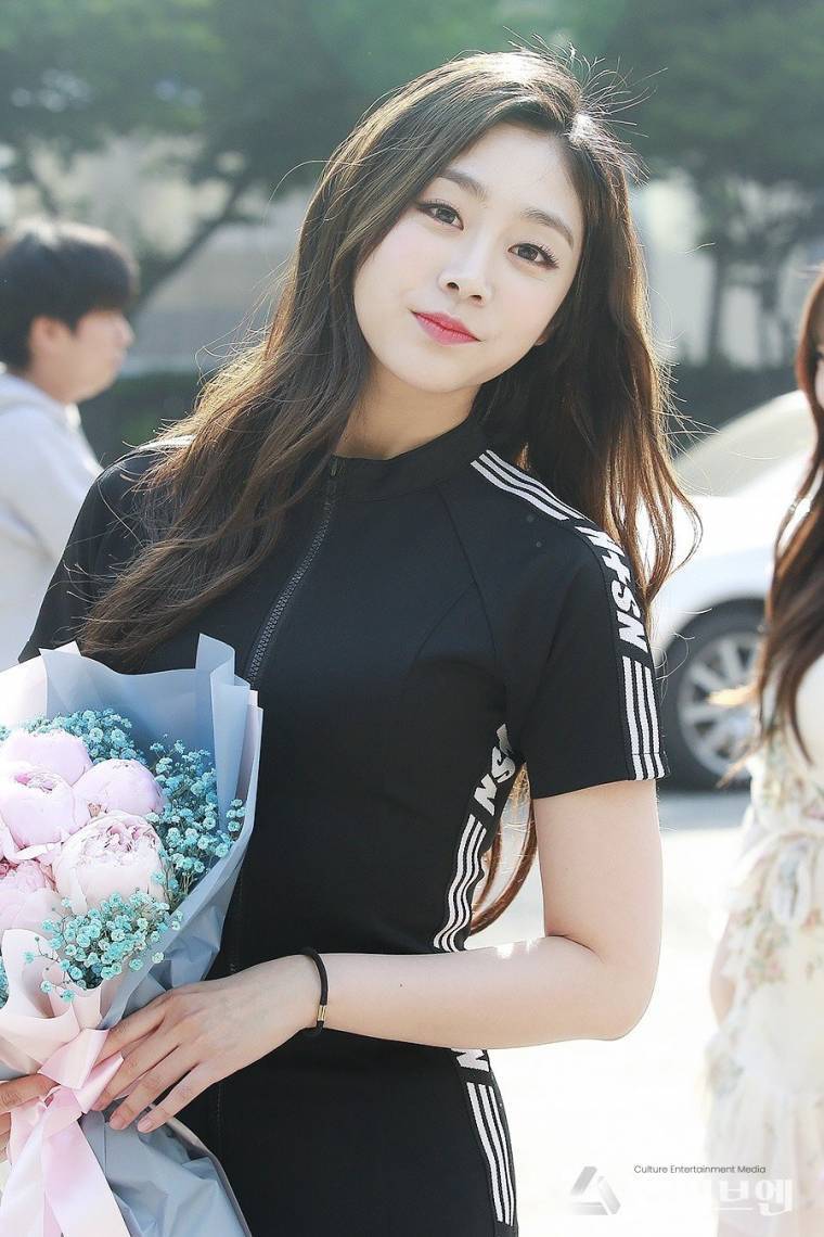 Lovelyz - Seo Jisoo | Scrolller