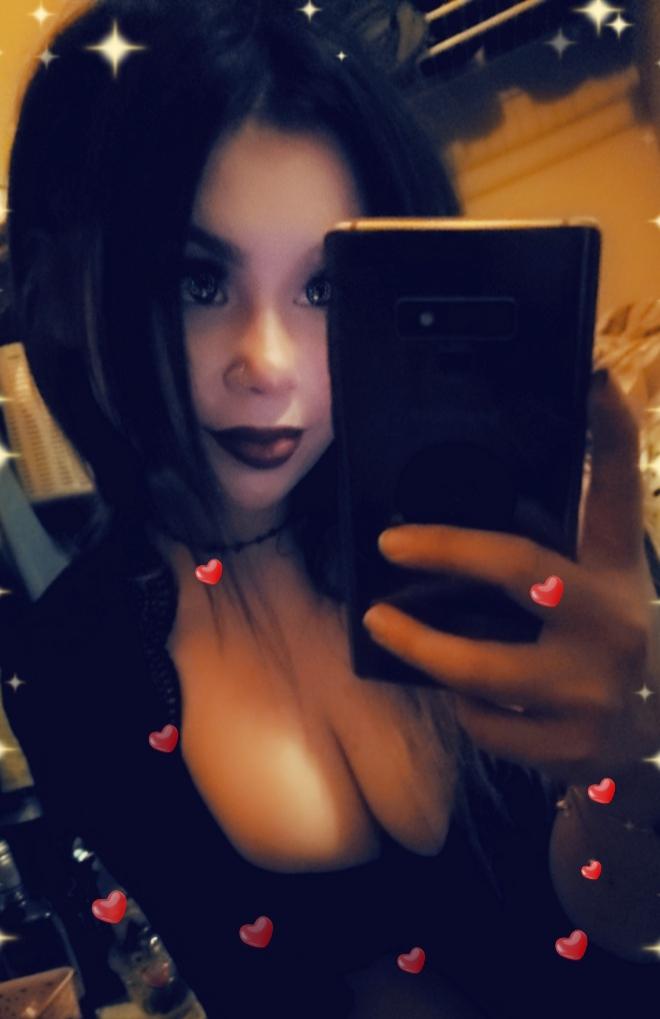 Lover, I am loveless (Over 18) | Scrolller