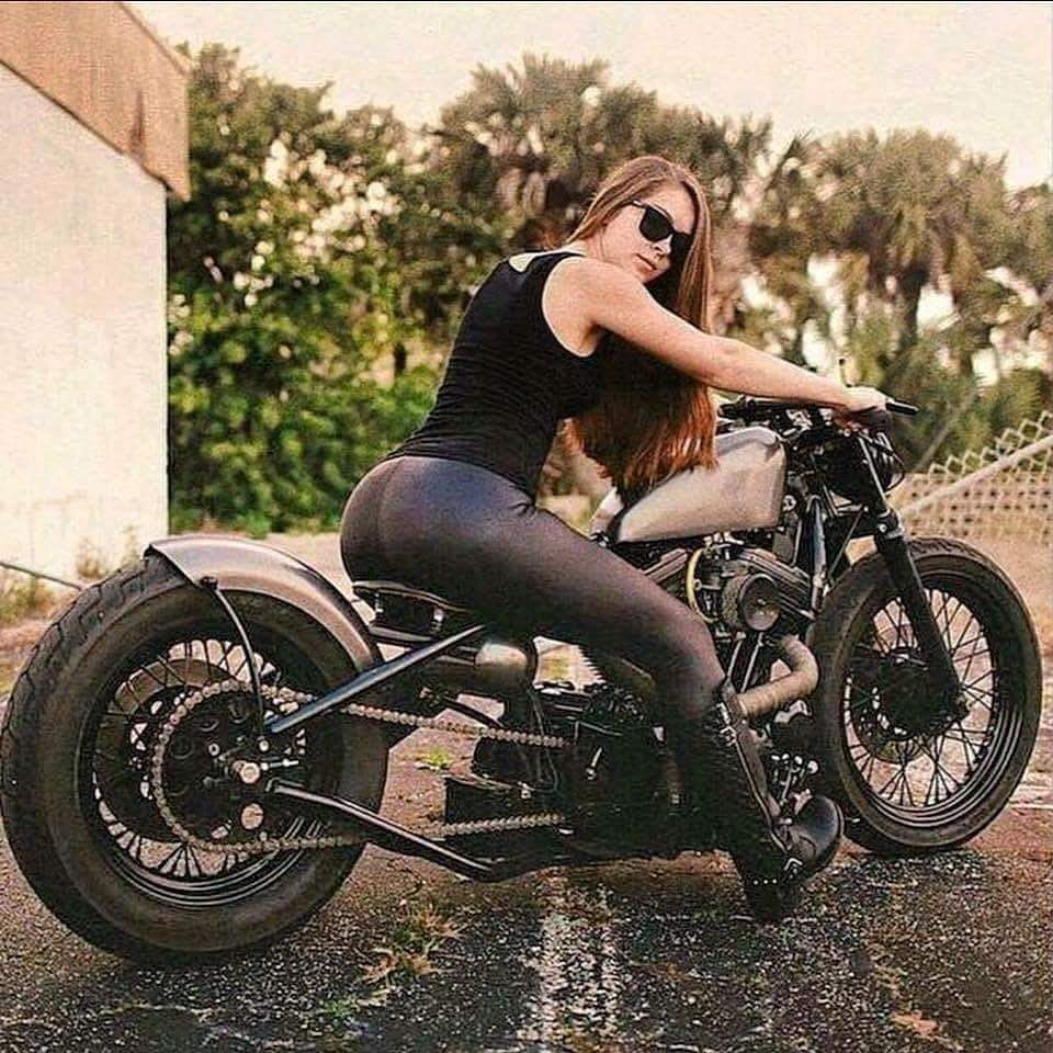 Loving her bike | Scrolller