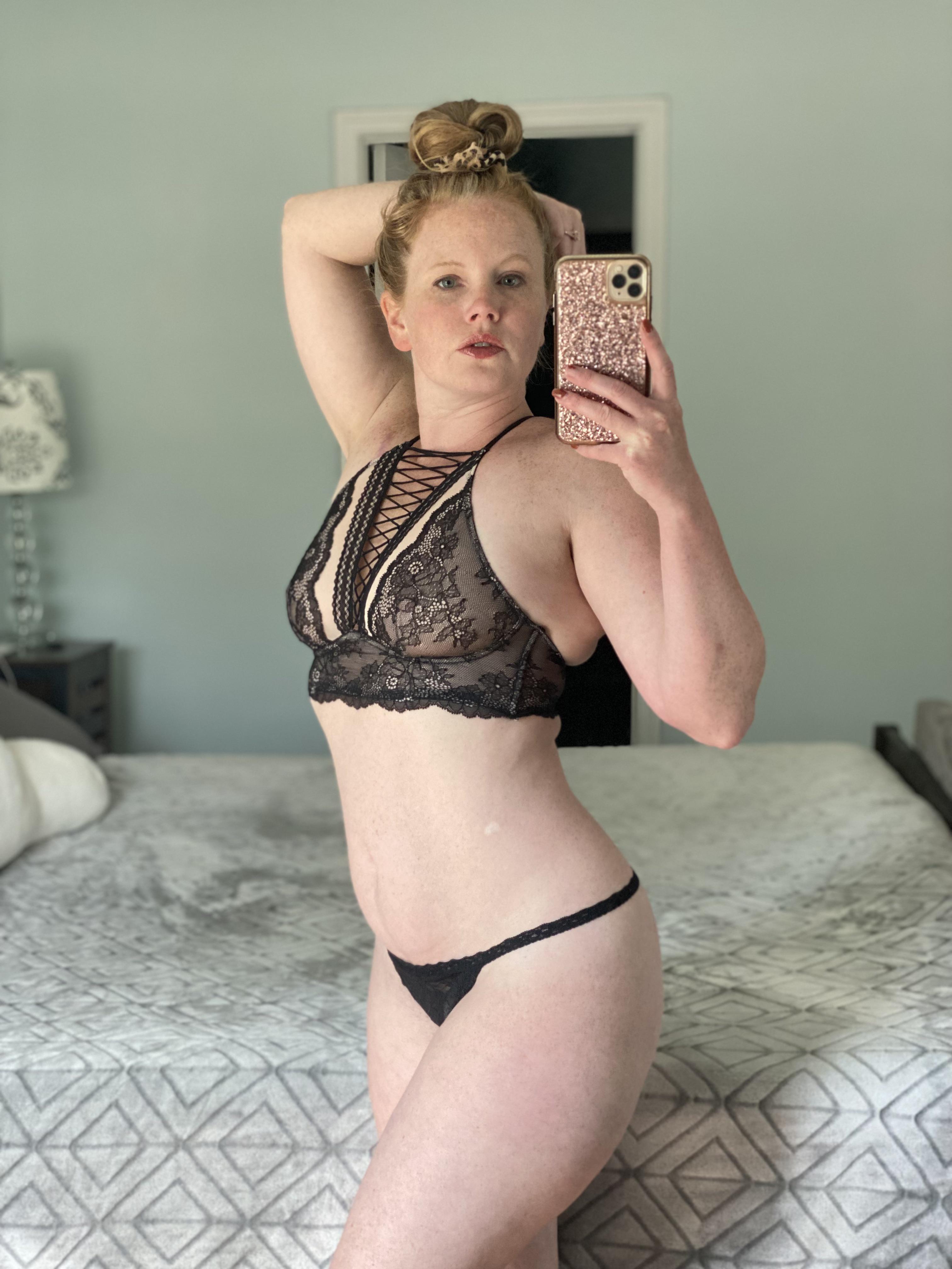 Wearing my Friday Eve Sexy Outfit. | Scrolller