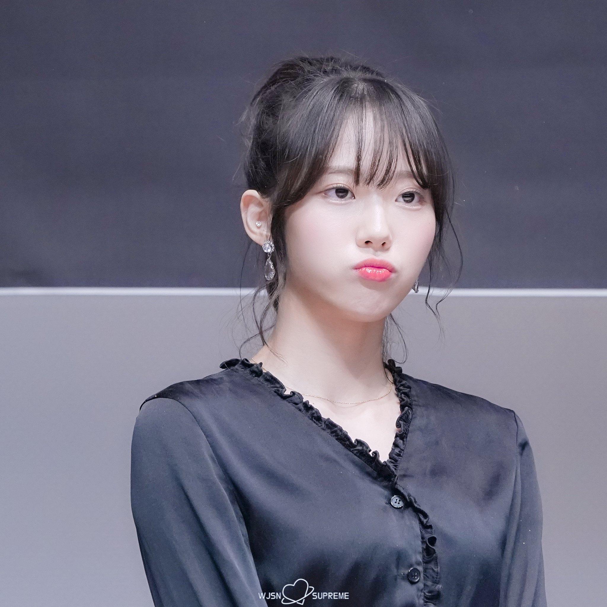 Luda pout | Scrolller