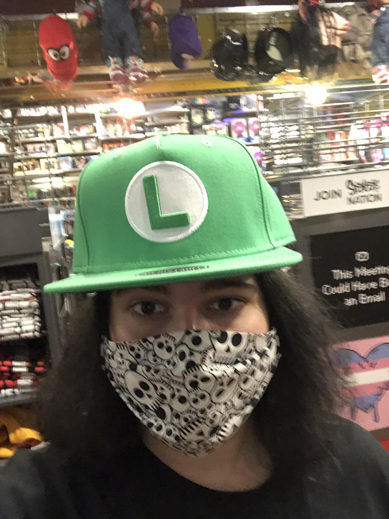 Luigi [over 18] | Scrolller