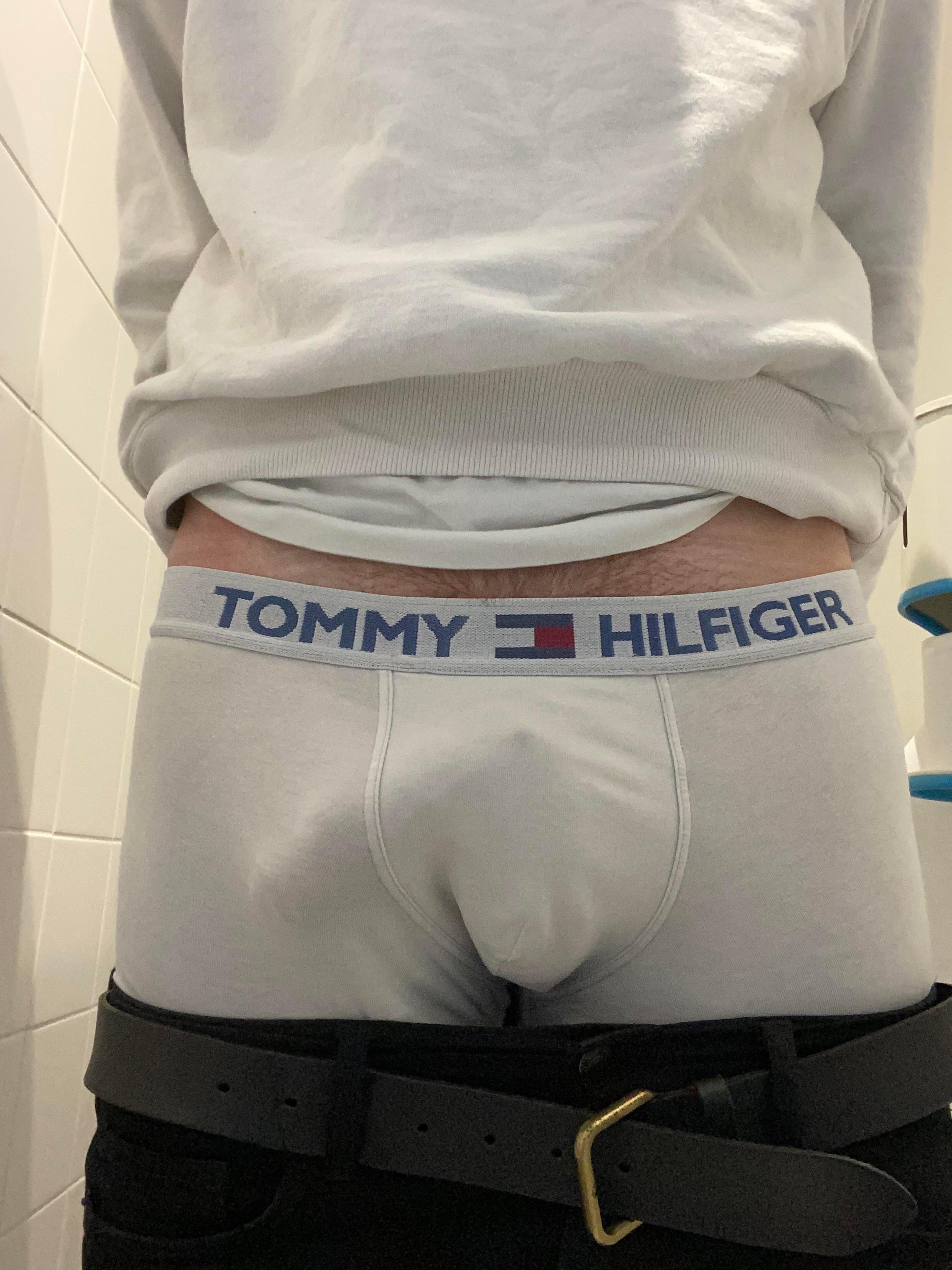 Lunchtime | Scrolller