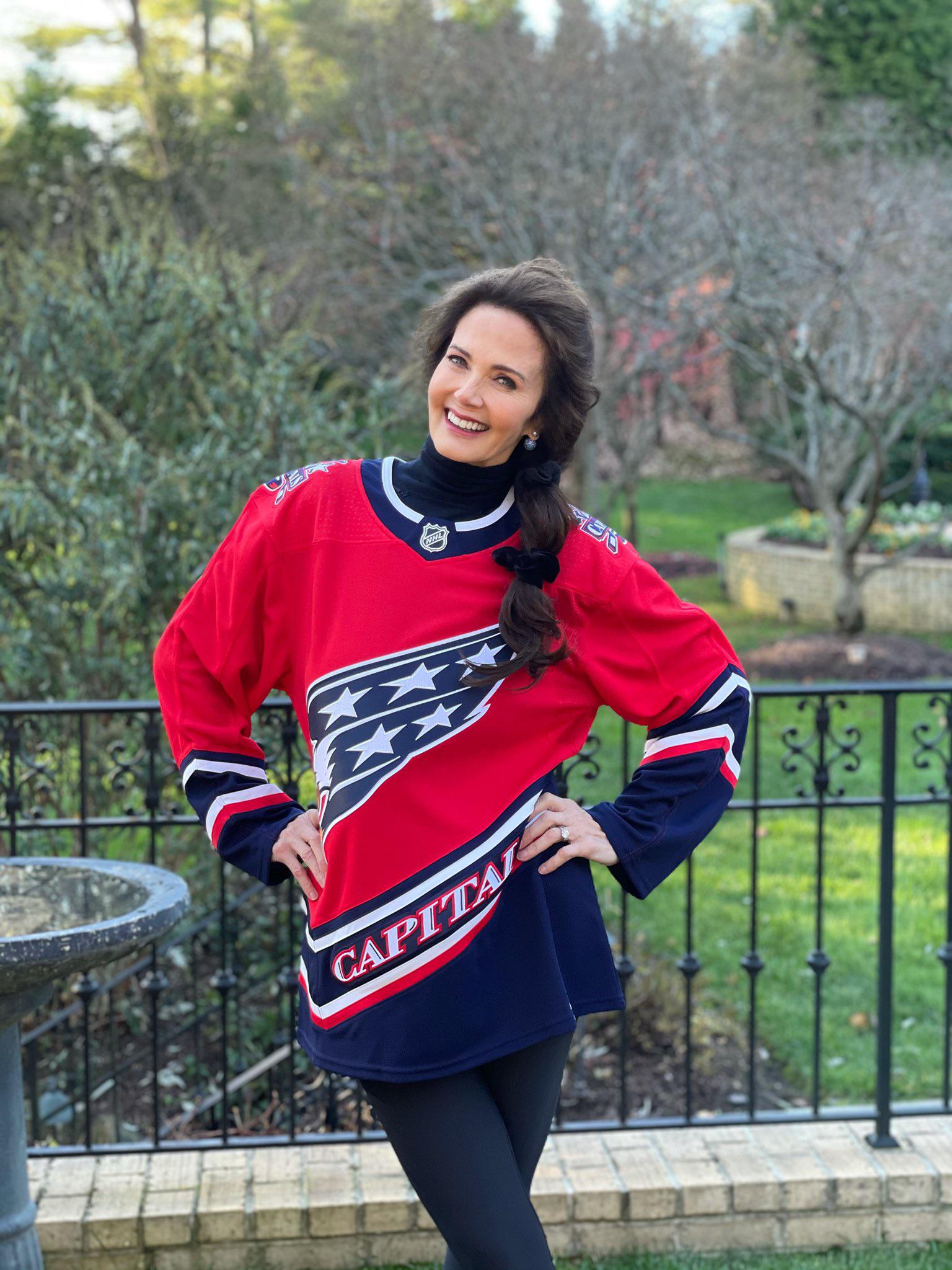 Lynda Carter still lookin good | Scrolller