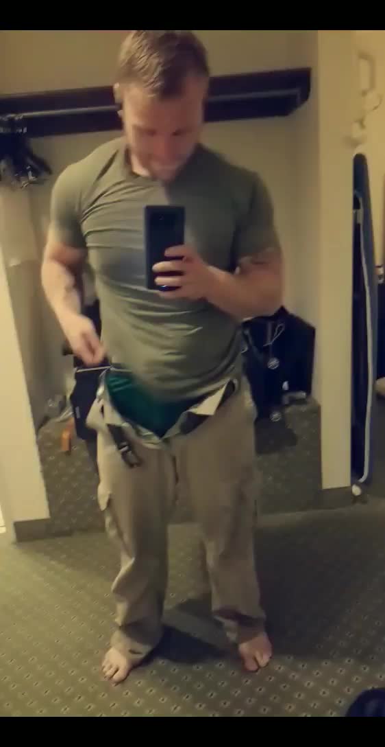 M 30 Favorite part of the day. Getting undressed | Scrolller